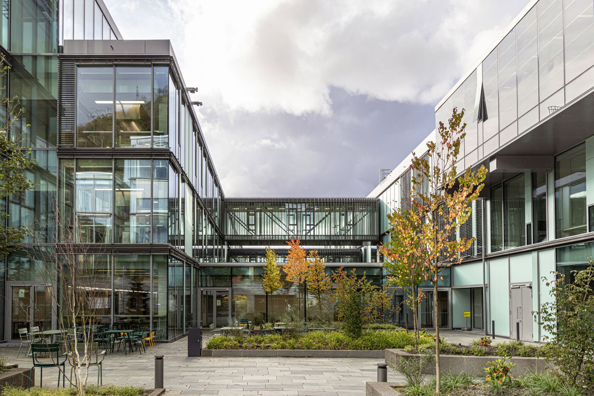 Gallery of Glasblokkene Haukeland Hospital for Children Youth and Women Schönerr / KHR ...