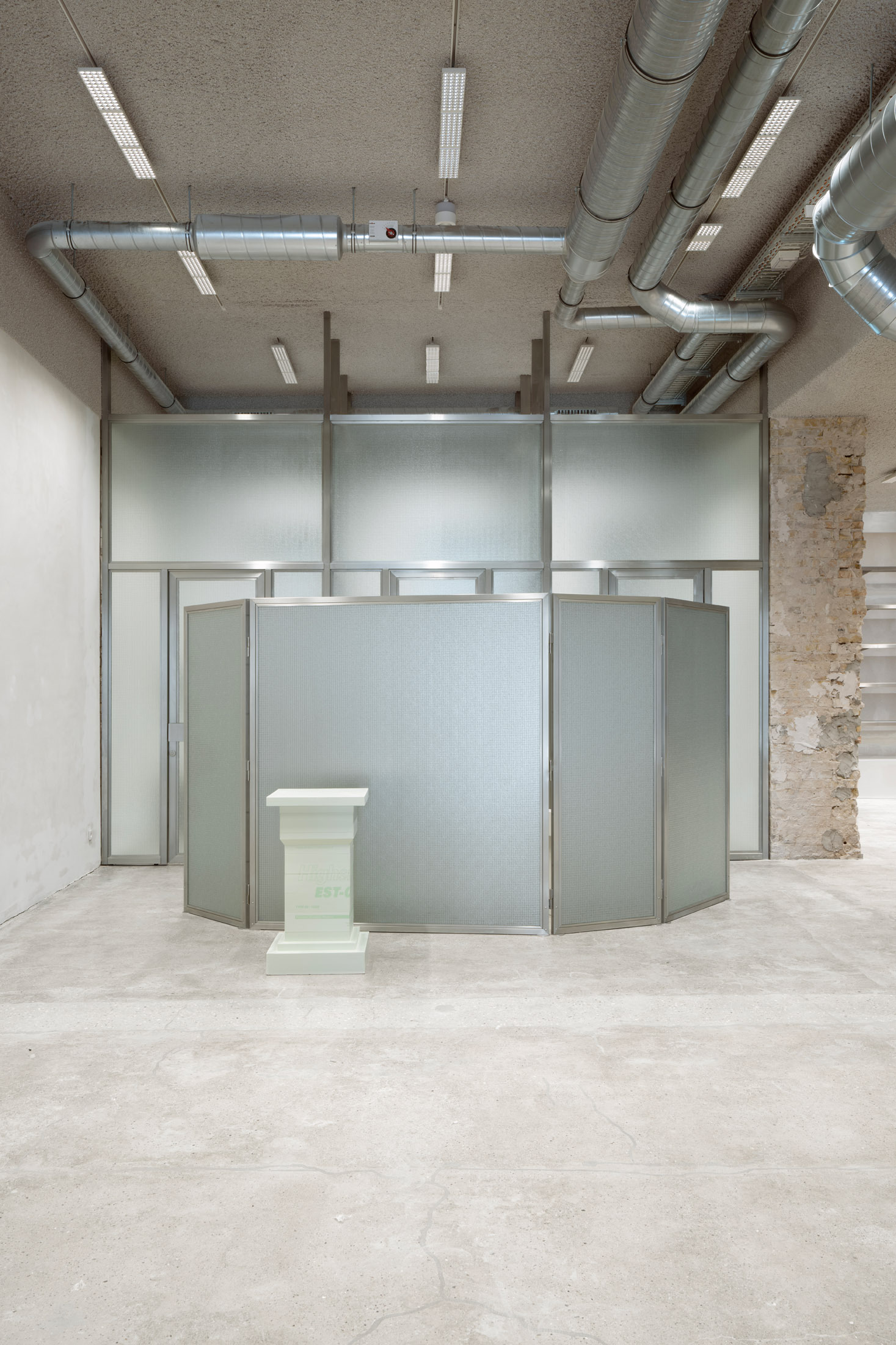 Gallery of Highsnobiety - Unter den Linden / VAUST Studio - 4