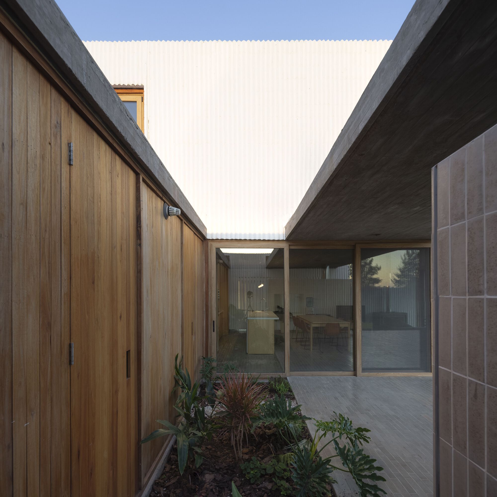 Gallery of Terra House / Fabrizio Pugliese - 32