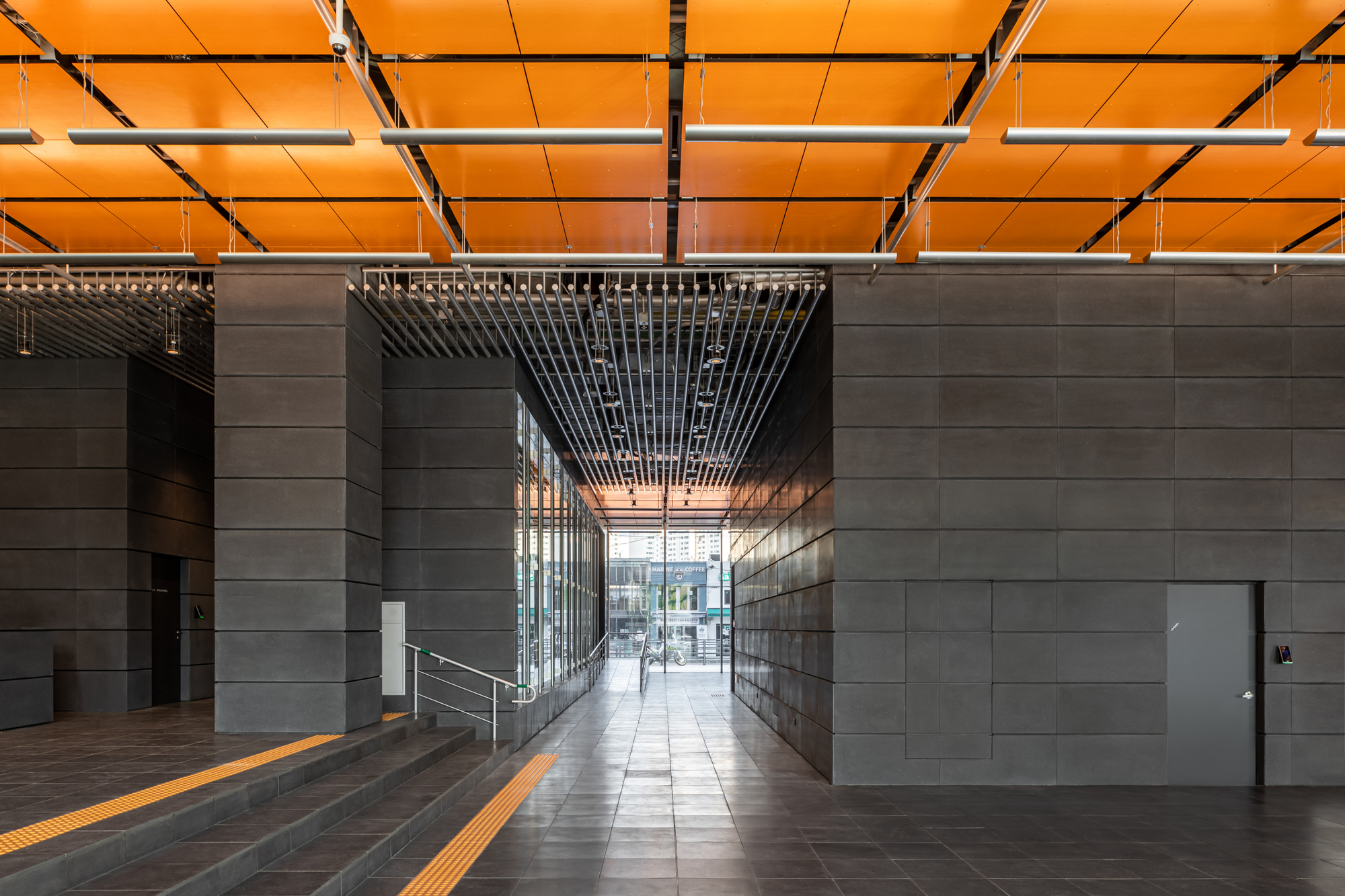 Gallery of HYBE Headquarters Office / COM + FHHH Friends - 12