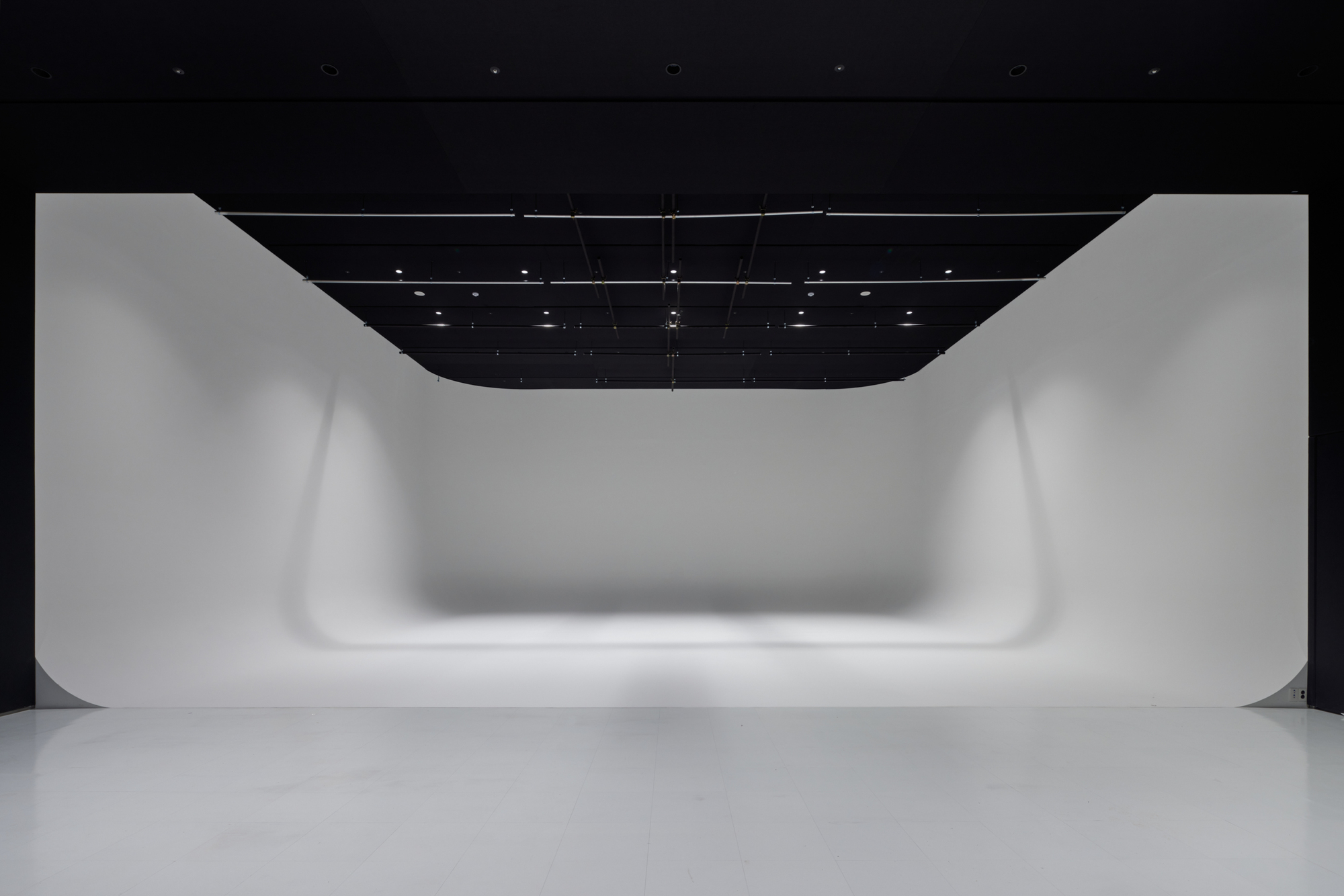 Gallery of HYBE Headquarters Office / COM + FHHH Friends - 22