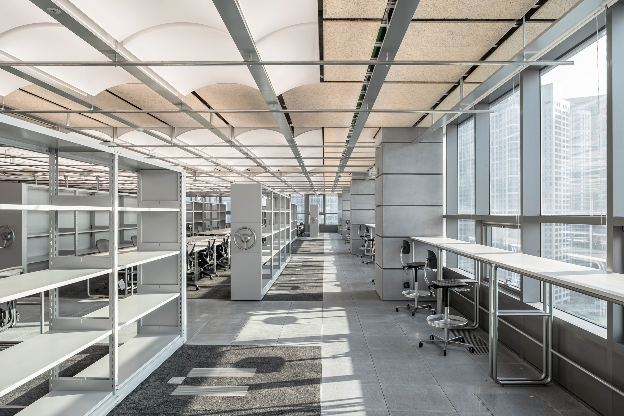 Gallery of HYBE Headquarters Office / COM + FHHH Friends - 24