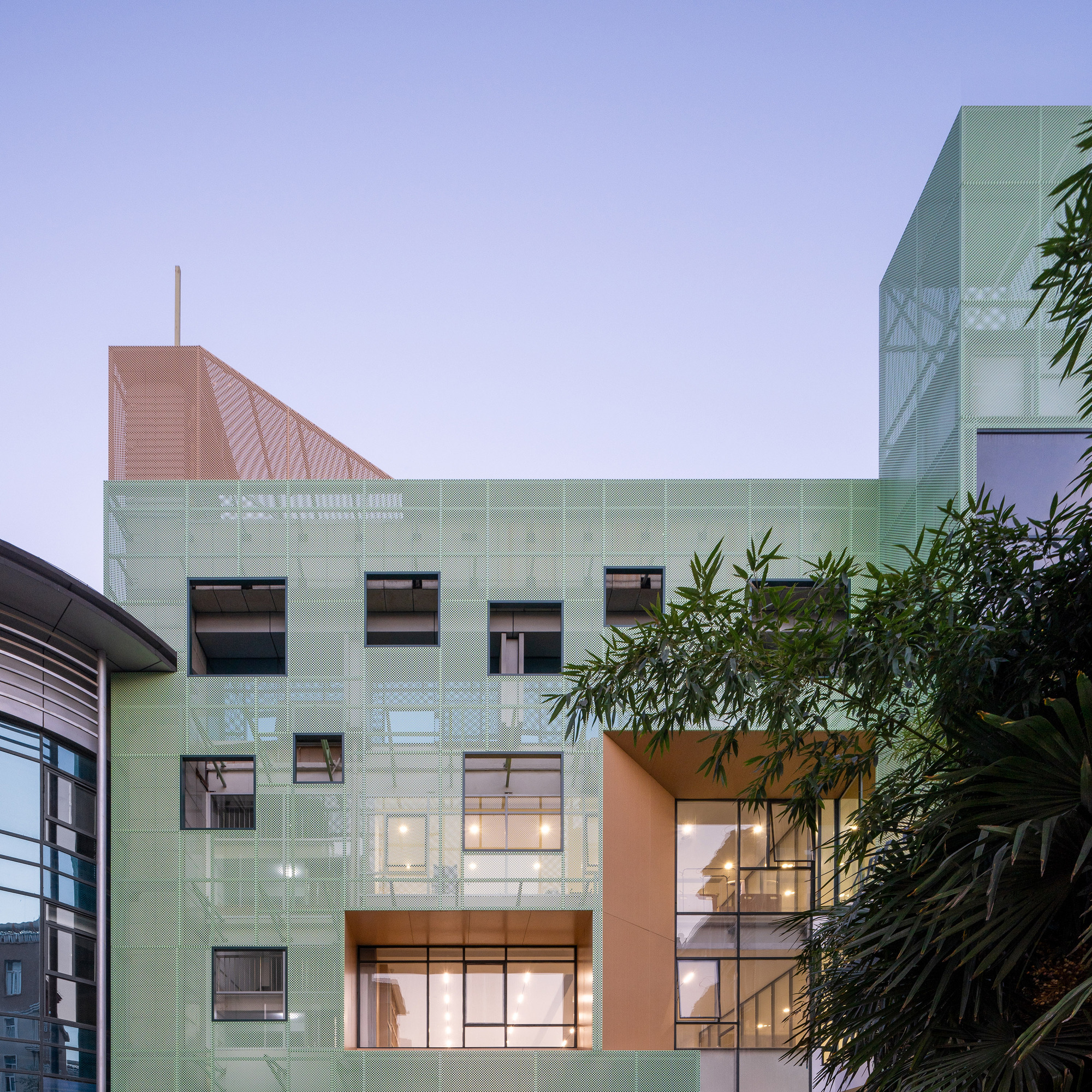 Gallery of The Qinghuayuan Intergenerational Community Center ...