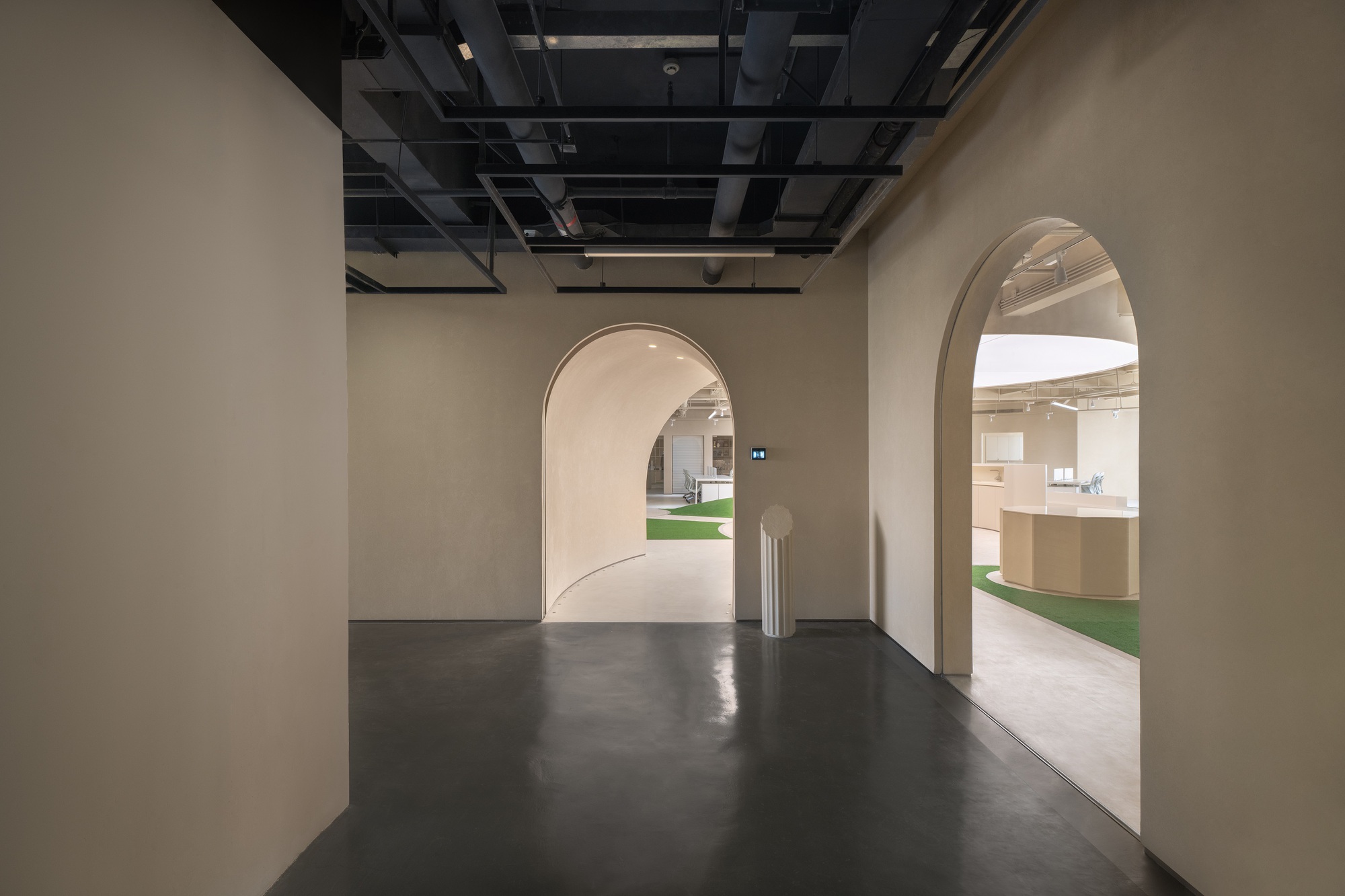 Gallery of Interior Design of Forward Group Headquarter Office / Studio ...