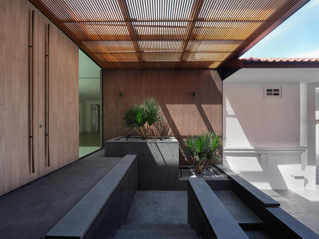 Gallery of Terracotta House / K2LD Architects - 8