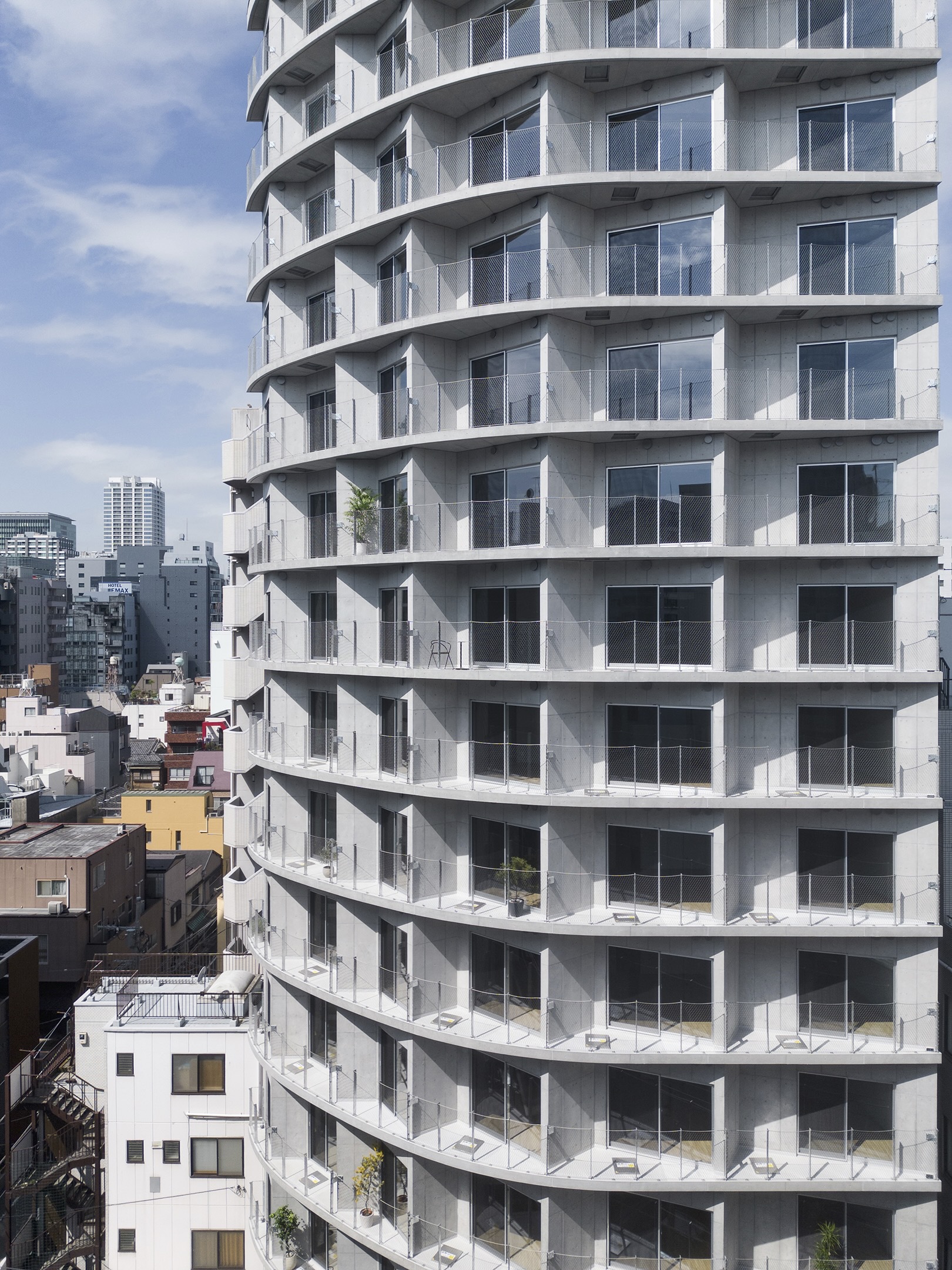 Gallery of TOPAZ Shinokachimachi Residential Building / Yuko Nagayama ...