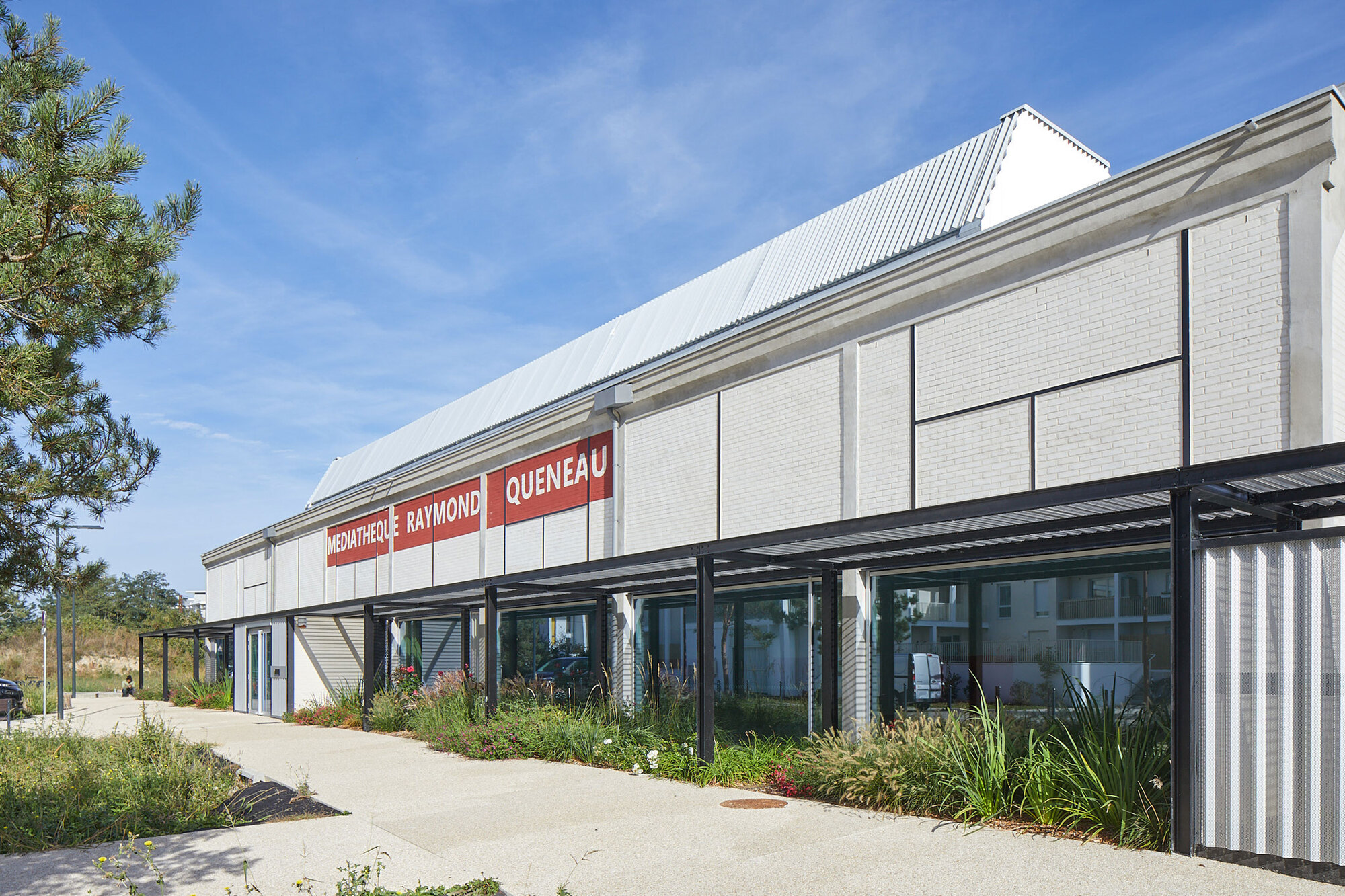 Gallery of Media Library Ris Orangis / DE-SO - 7