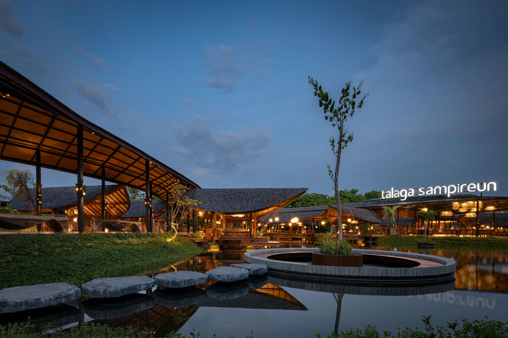 Gallery of Talaga Sampireun Bali Restaurant / K-Thengono Design Studio - 19