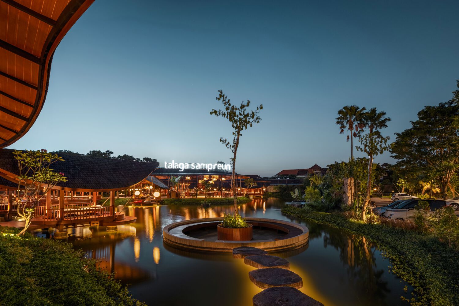 Gallery of Talaga Sampireun Bali Restaurant / K-Thengono Design Studio - 17