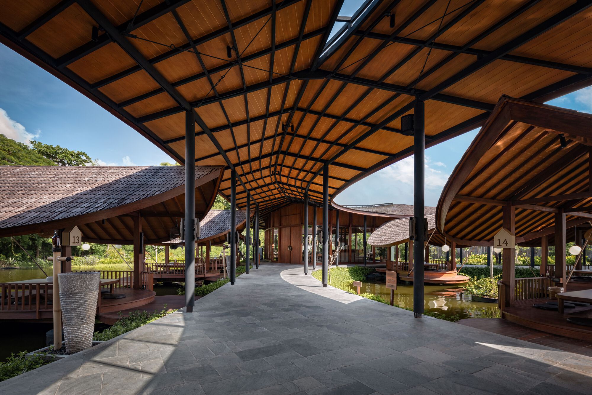 Gallery of Talaga Sampireun Bali Restaurant / K-Thengono Design Studio - 7