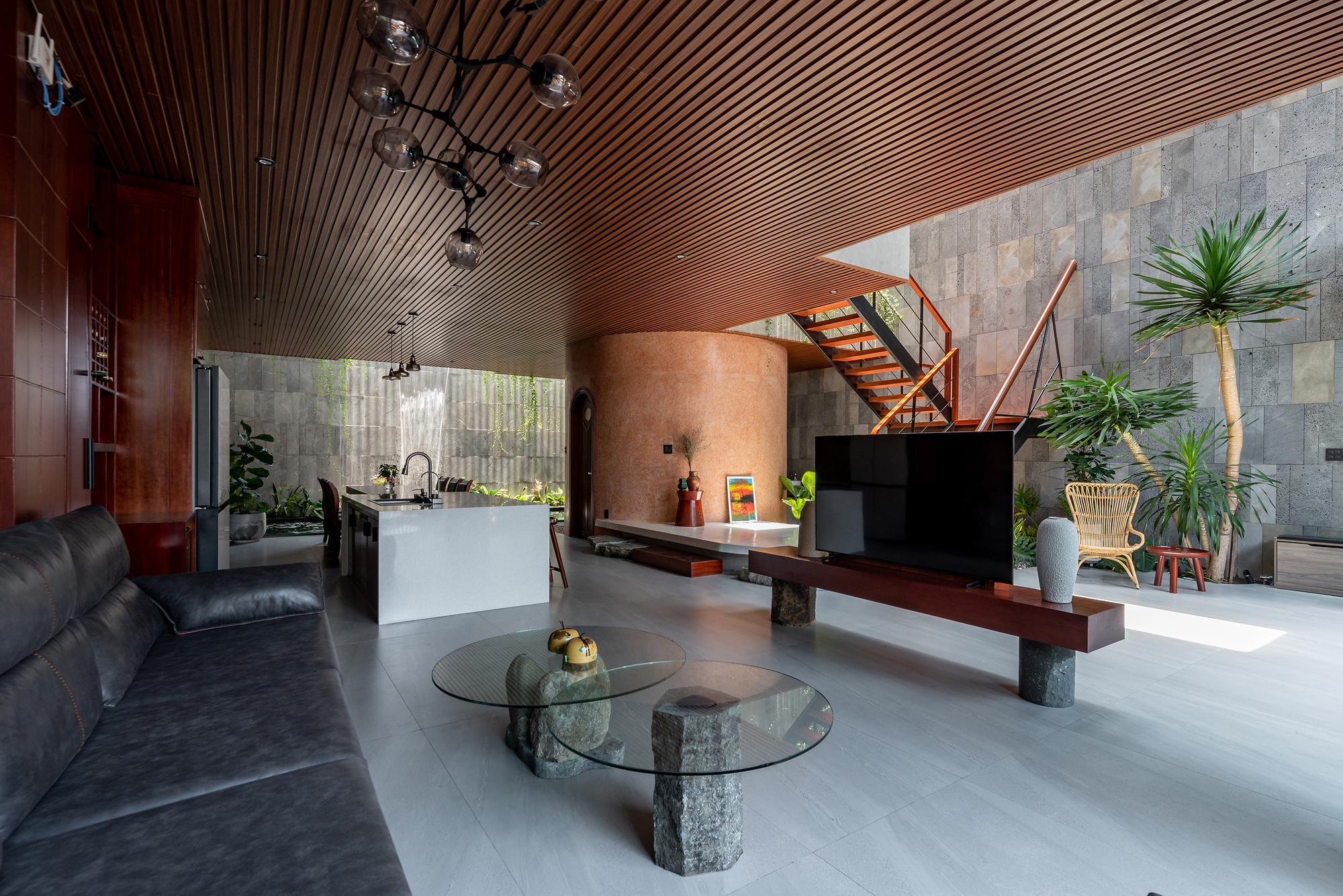 Gallery of HUU TU House / Story Architecture - 12
