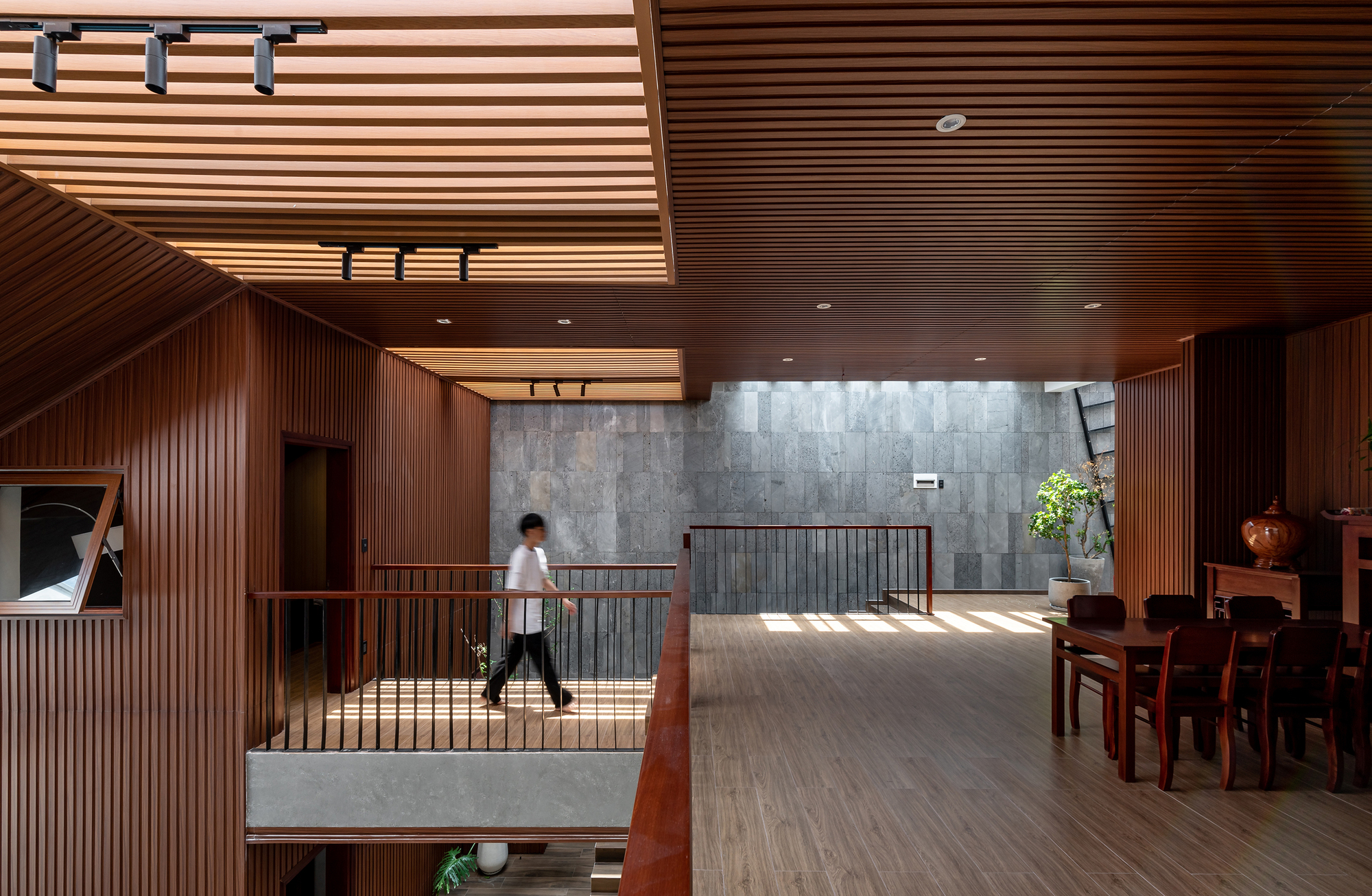 Gallery of HUU TU House / Story Architecture - 19