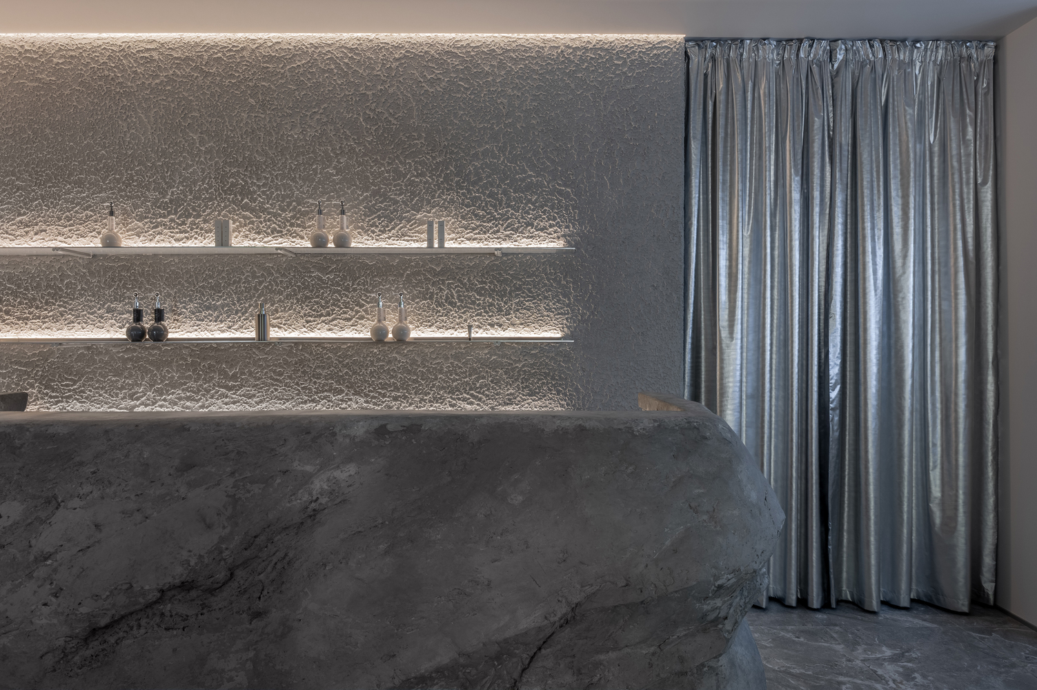 Gallery of 13 Laser Clinic / Temp Project - 13