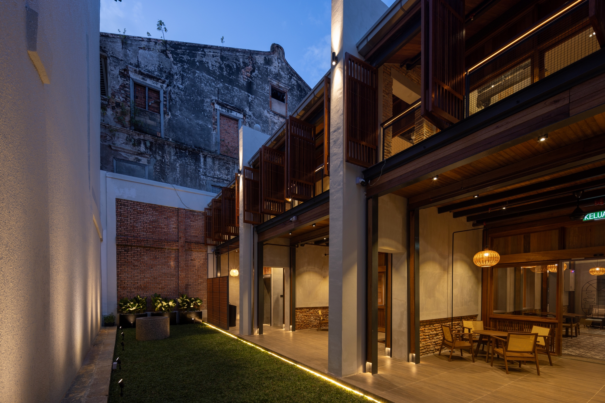 Gallery of Rumah Kechik / Kaizen Architecture - 15