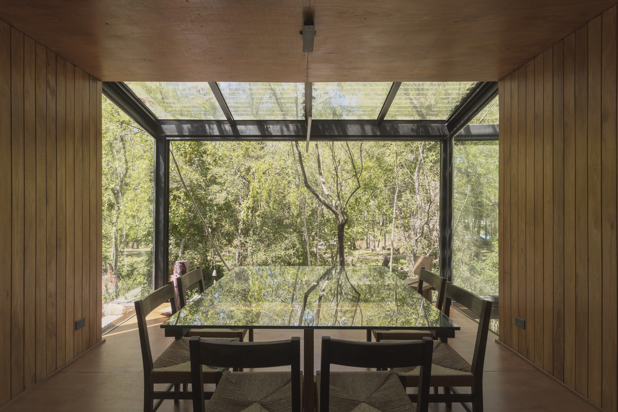 Gallery of Dragon-fly House / Barbara Berson + Horacio Sardin - 11