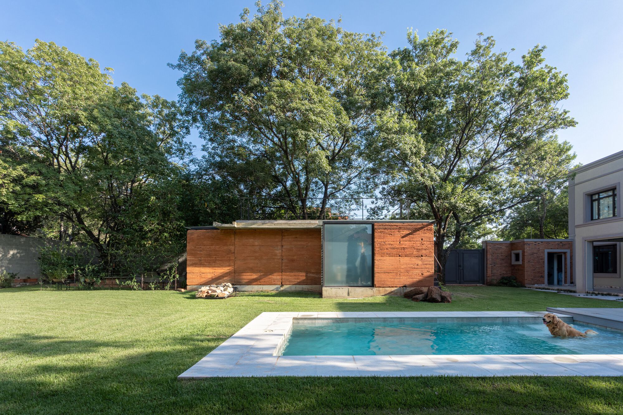 Gallery of Ceramics Workshop Liza Crea / - = + x - - 2