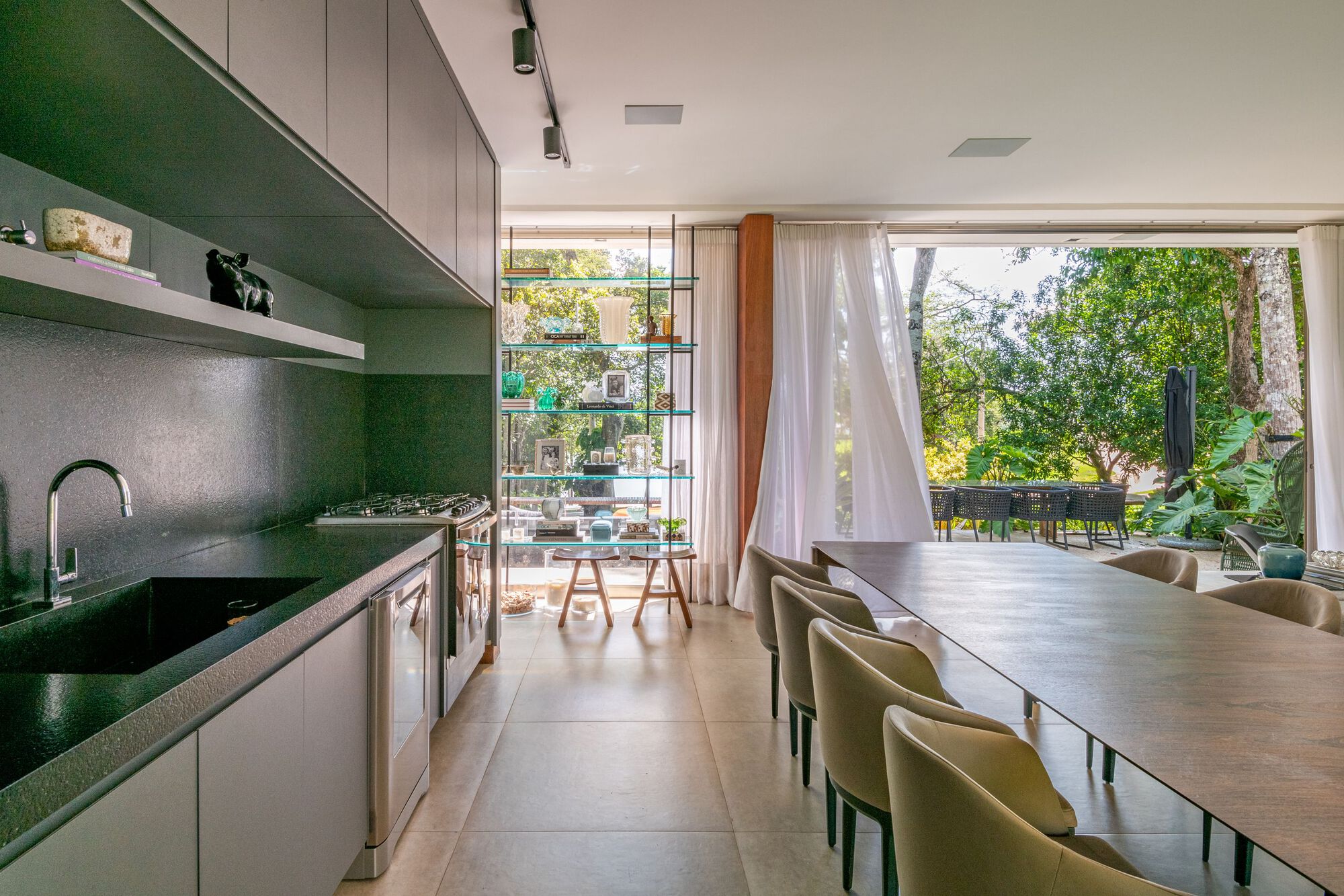 Gallery of Monteiro House / Mateus Monteiro - 9