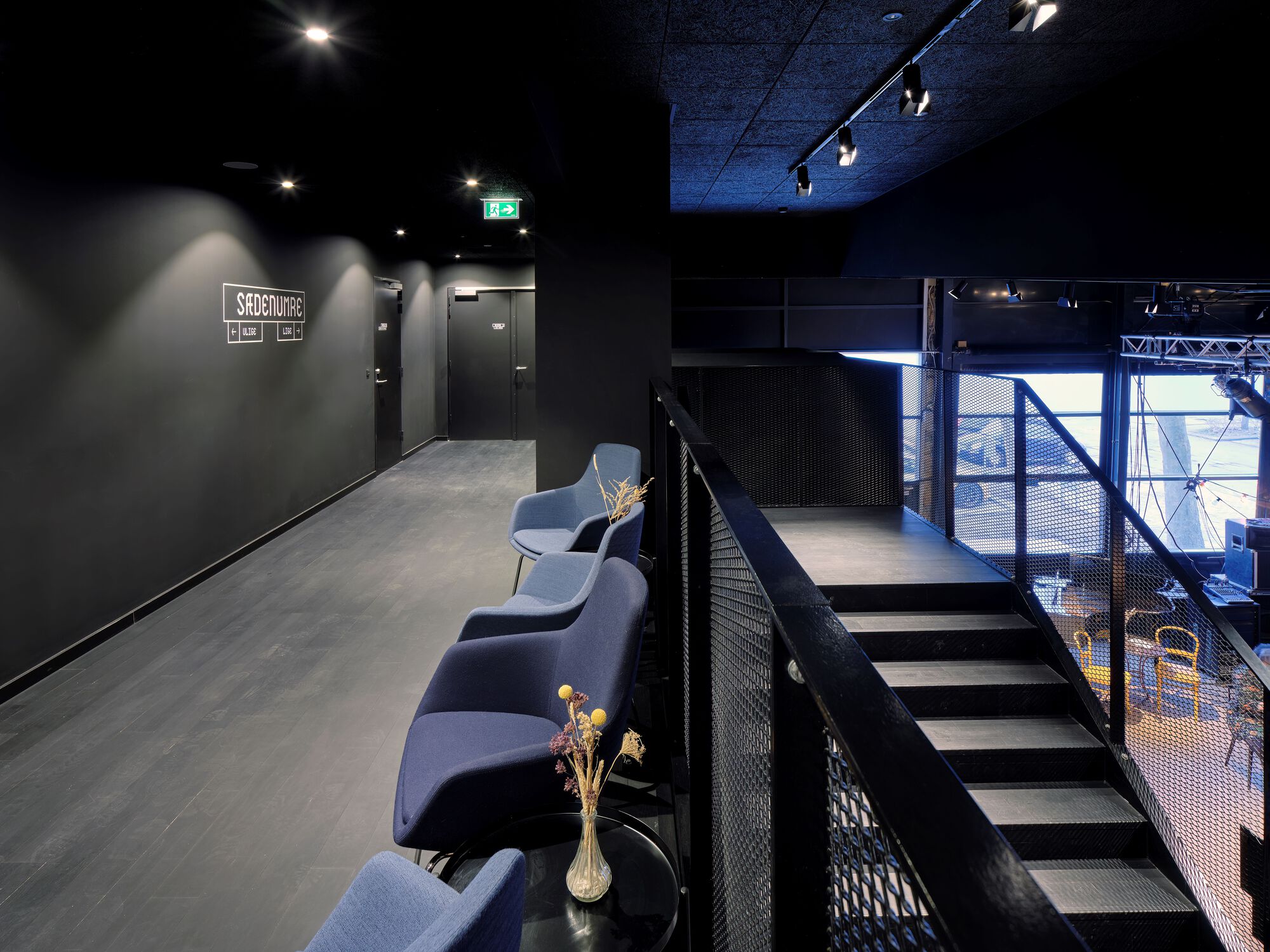 Gallery of Mungo Park Theatre / Christensen & Co. Architects - 7