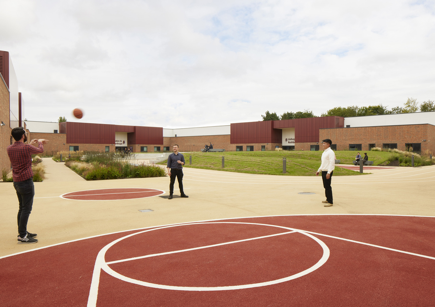 Gallery of Architecture Tailored for the Deaf and Hard-of-Hearing ...