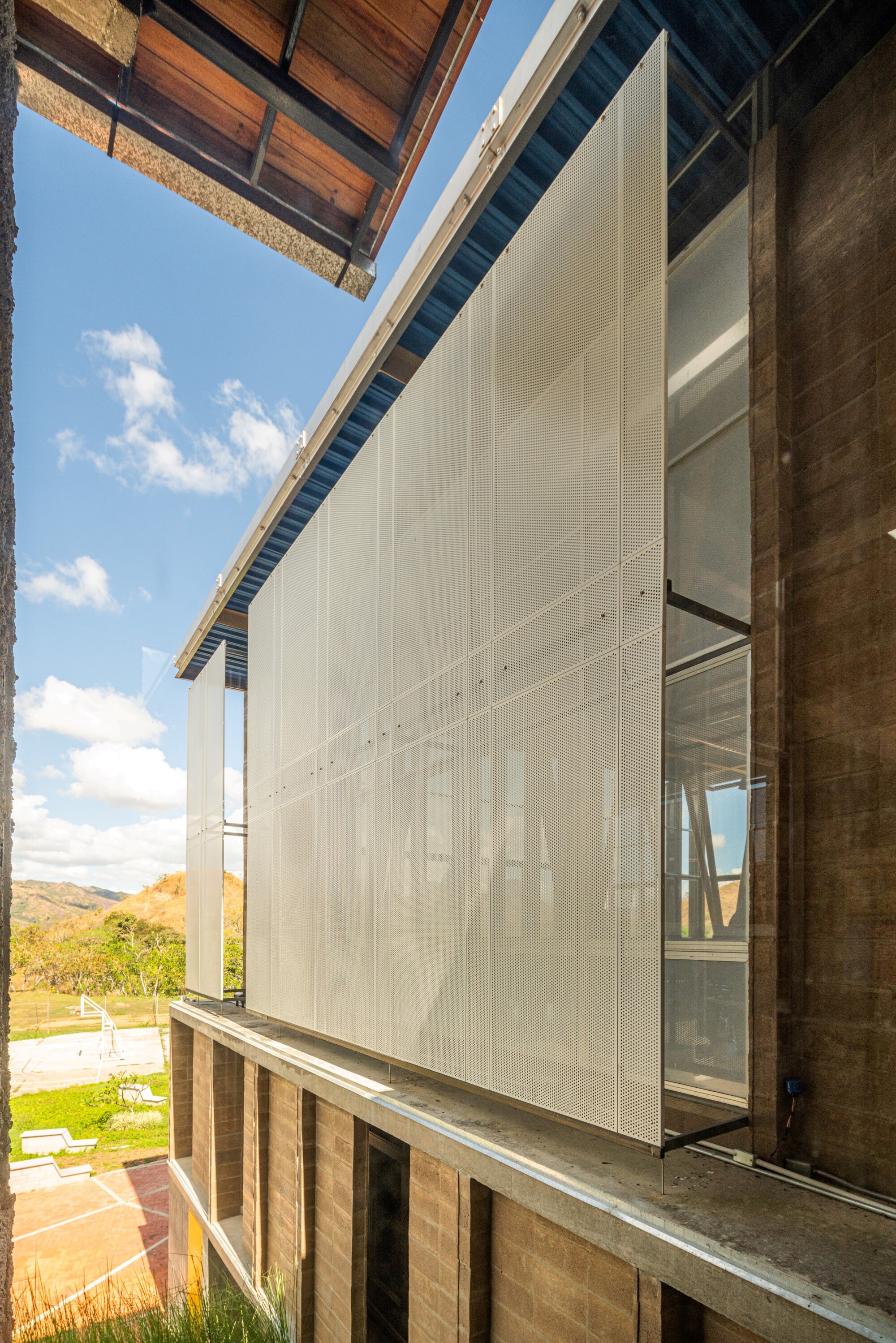 Gallery of Technological Cooperatives / Carlos Antonio Pérez Hernández - 22