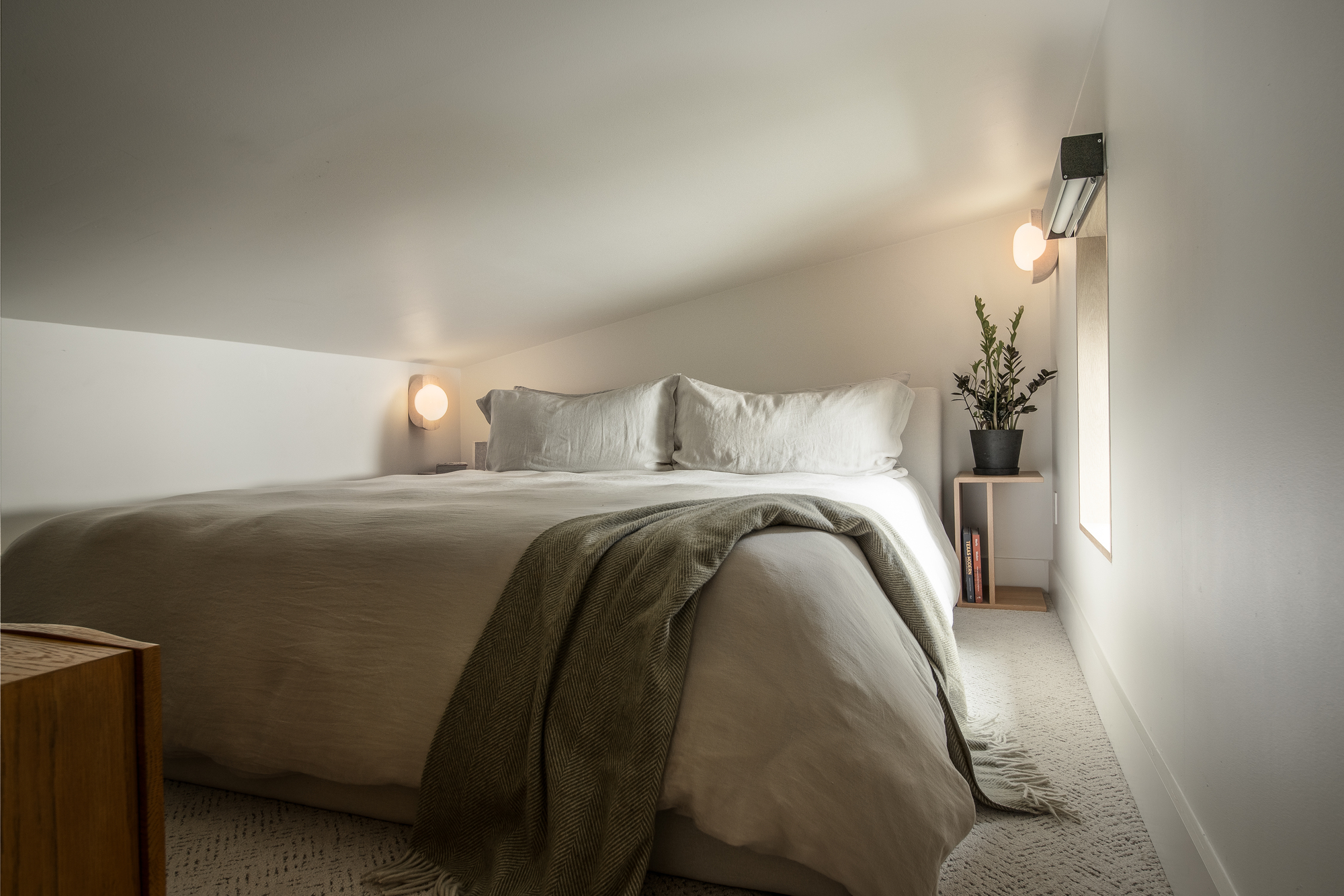 Gallery of The Nook / Isaac French - 16