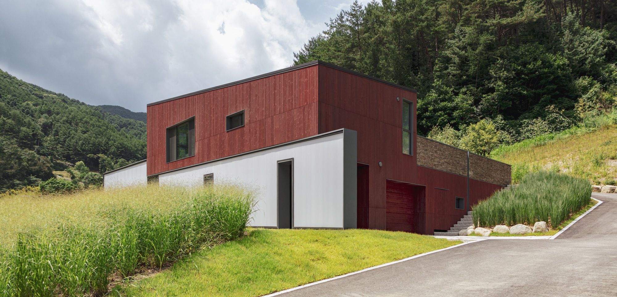 Gallery of n-retreat / one-aftr - 2