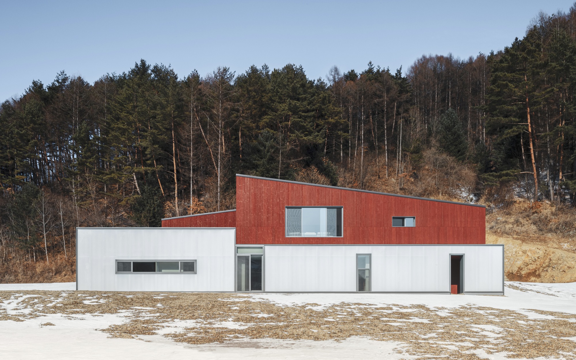 Gallery of n-retreat / one-aftr - 7