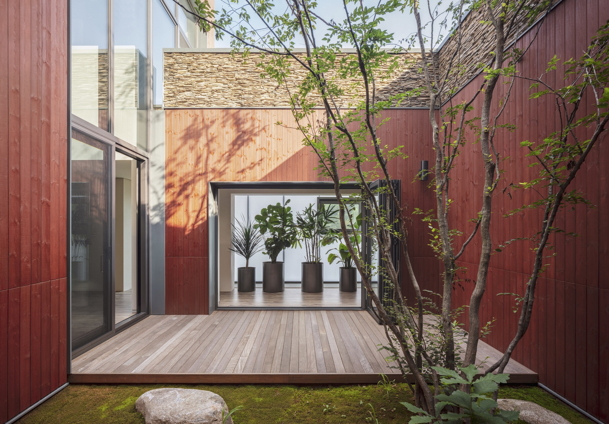 Gallery of n-retreat / one-aftr - 3