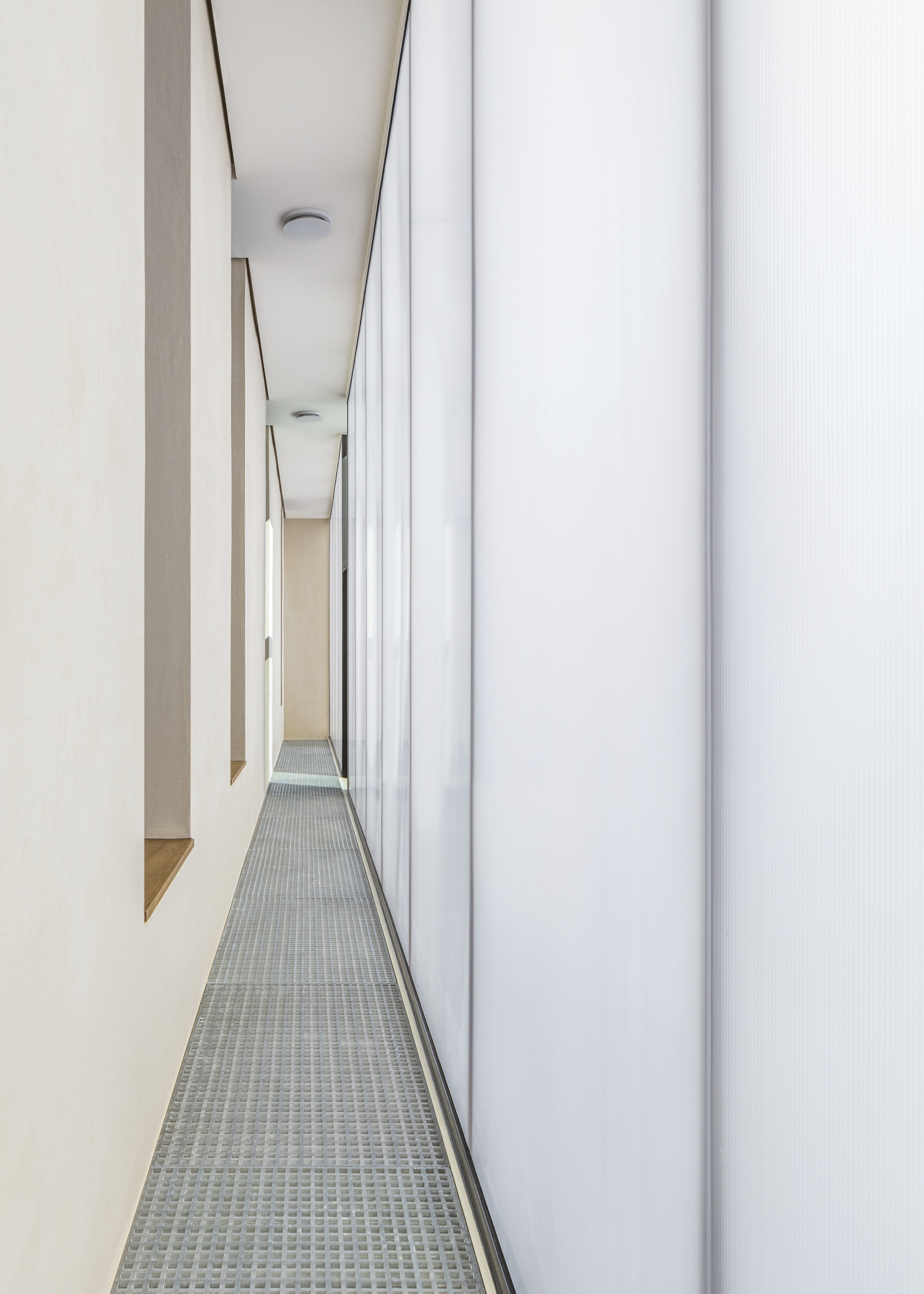 Gallery of n-retreat / one-aftr - 22