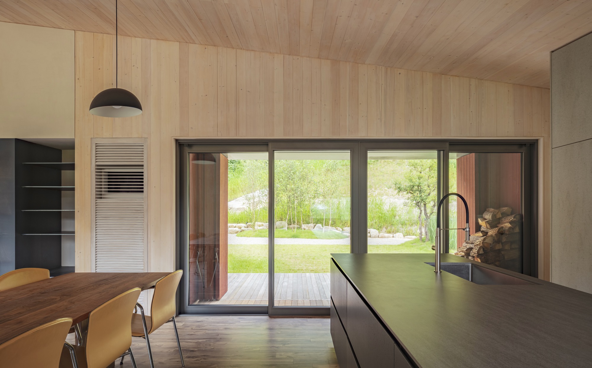 Gallery of n-retreat / one-aftr - 19