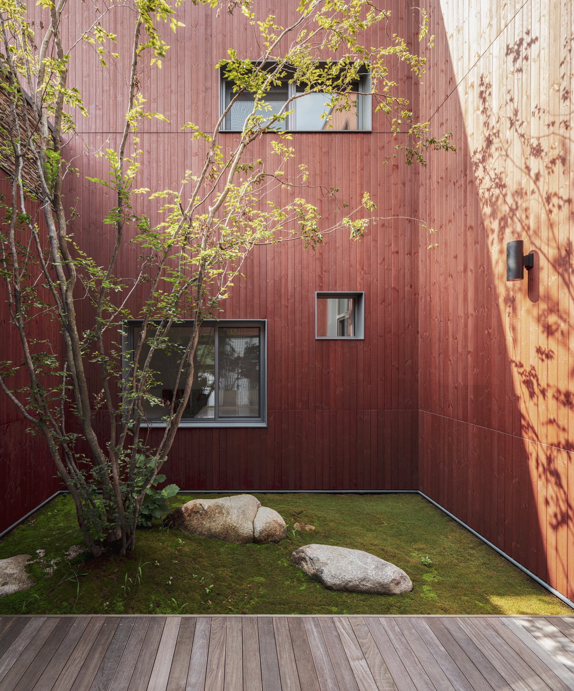 Gallery of n-retreat / one-aftr - 14