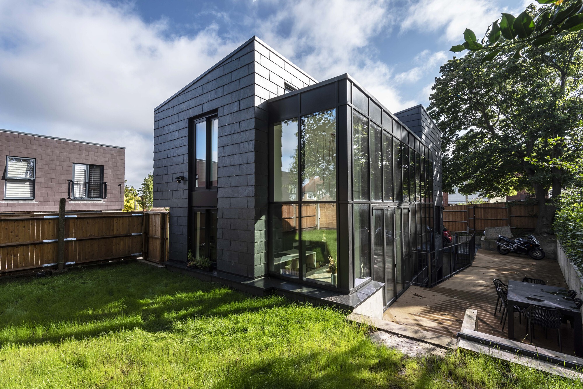Gallery of 8 Projects Featuring Sustainable, Contemporary Natural Slate ...
