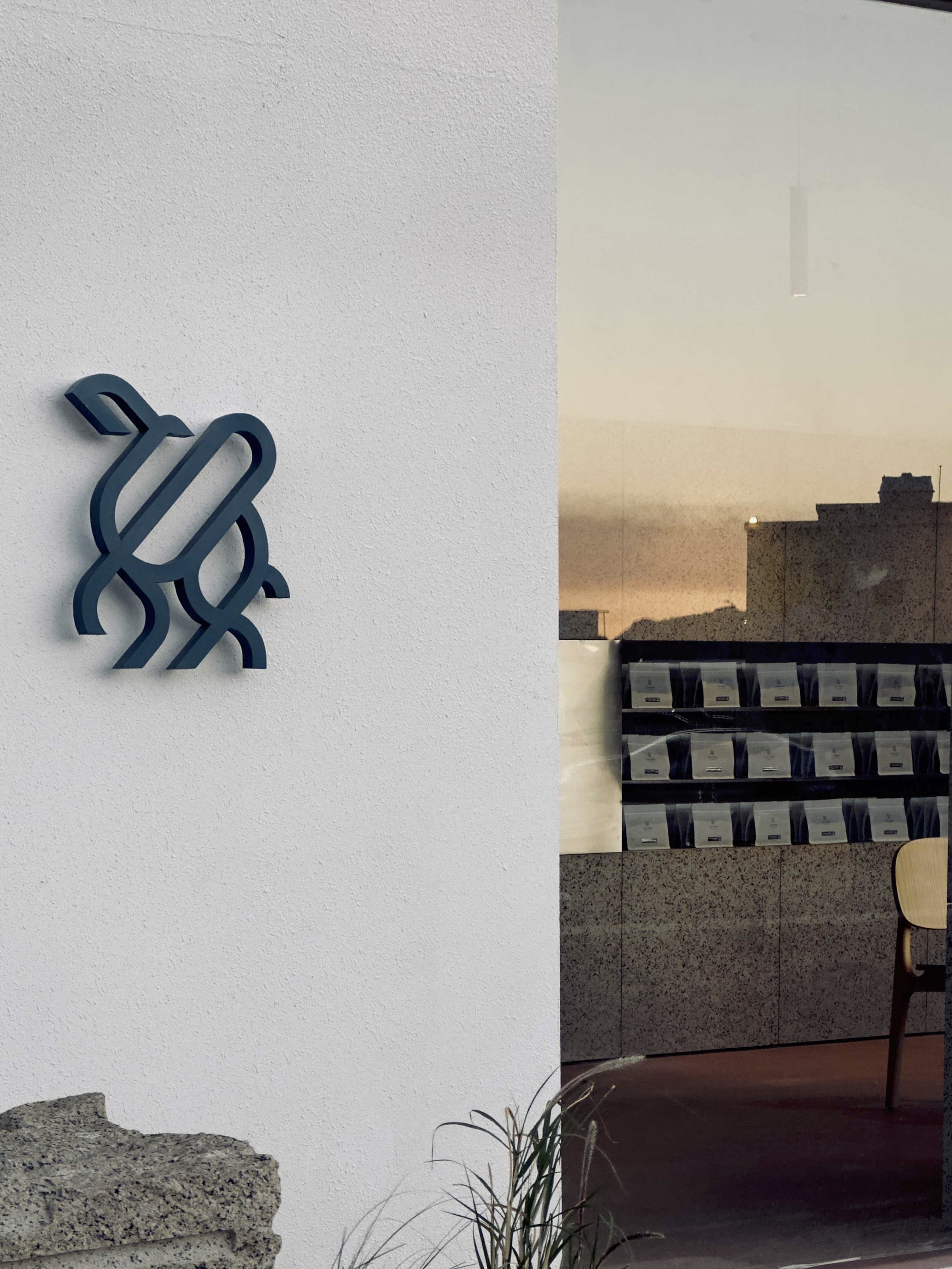 Gallery of Camel Step Coffee Roasters Shop / Faris Alosaimi - 32