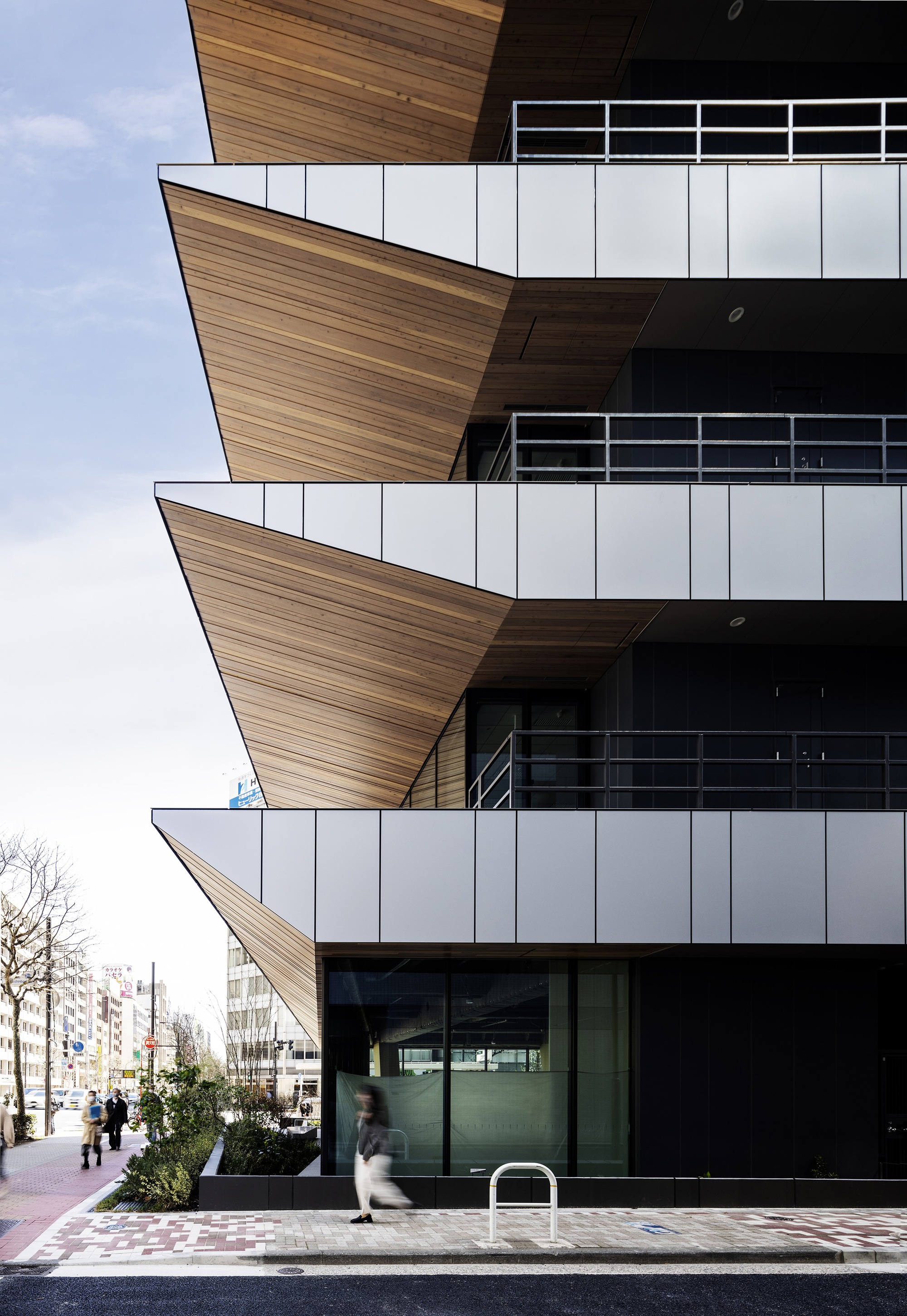 Gallery of Ginsen Nishi Shimbashi Building / Nikken Sekkei - 8