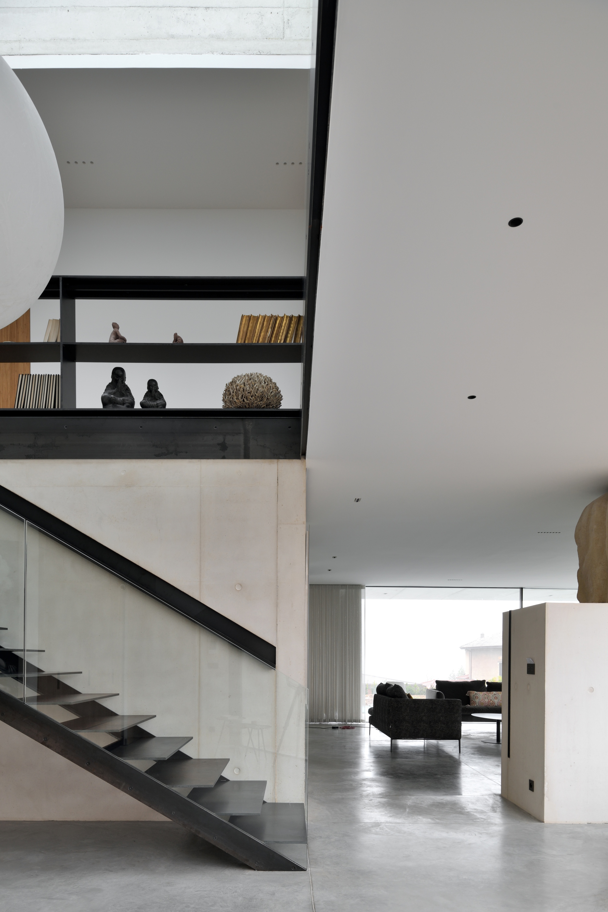 Gallery of Moos De Hill House / AUM Pierre Minassian - 4