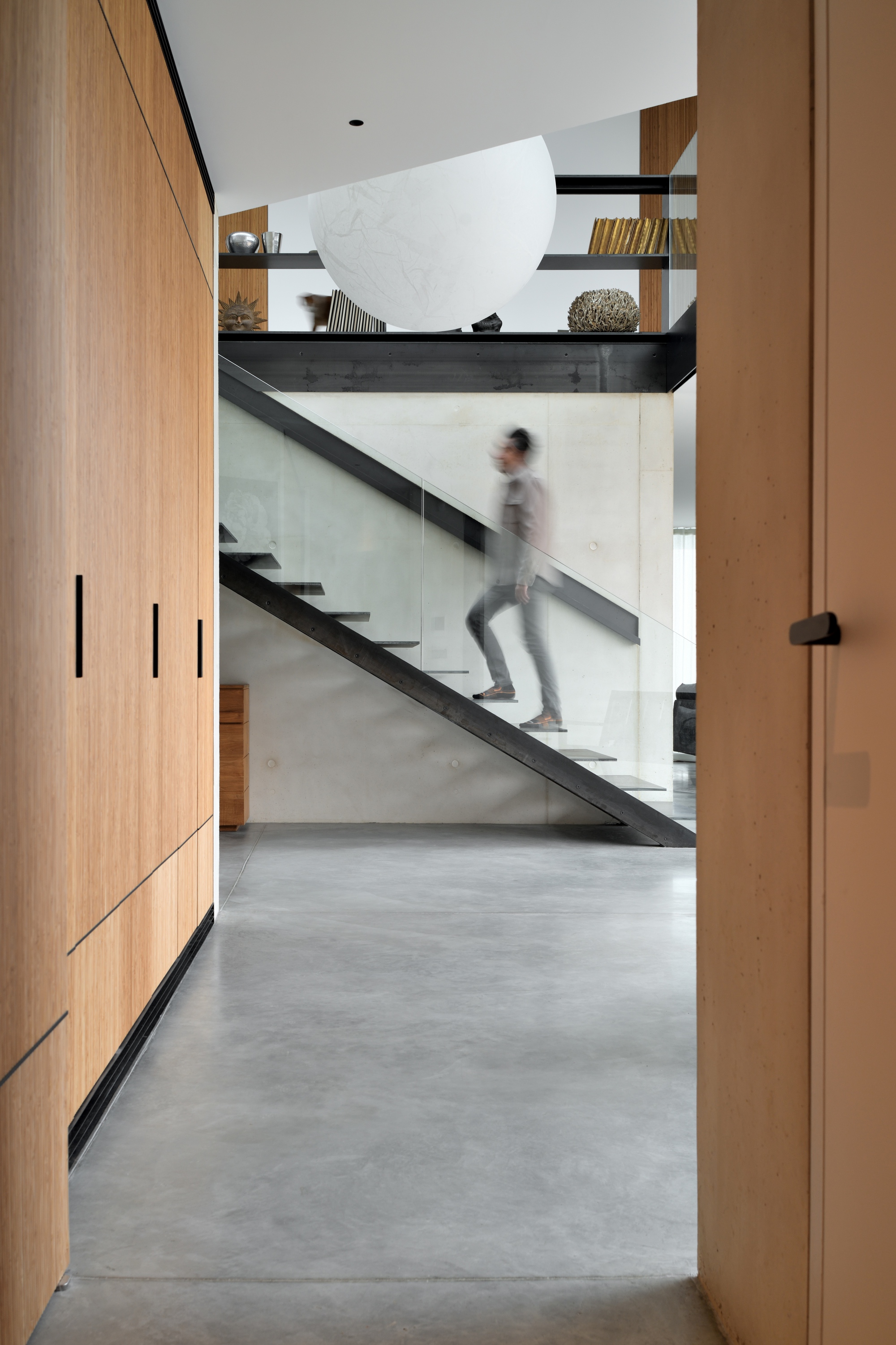 Gallery of Moos De Hill House / AUM Pierre Minassian - 13