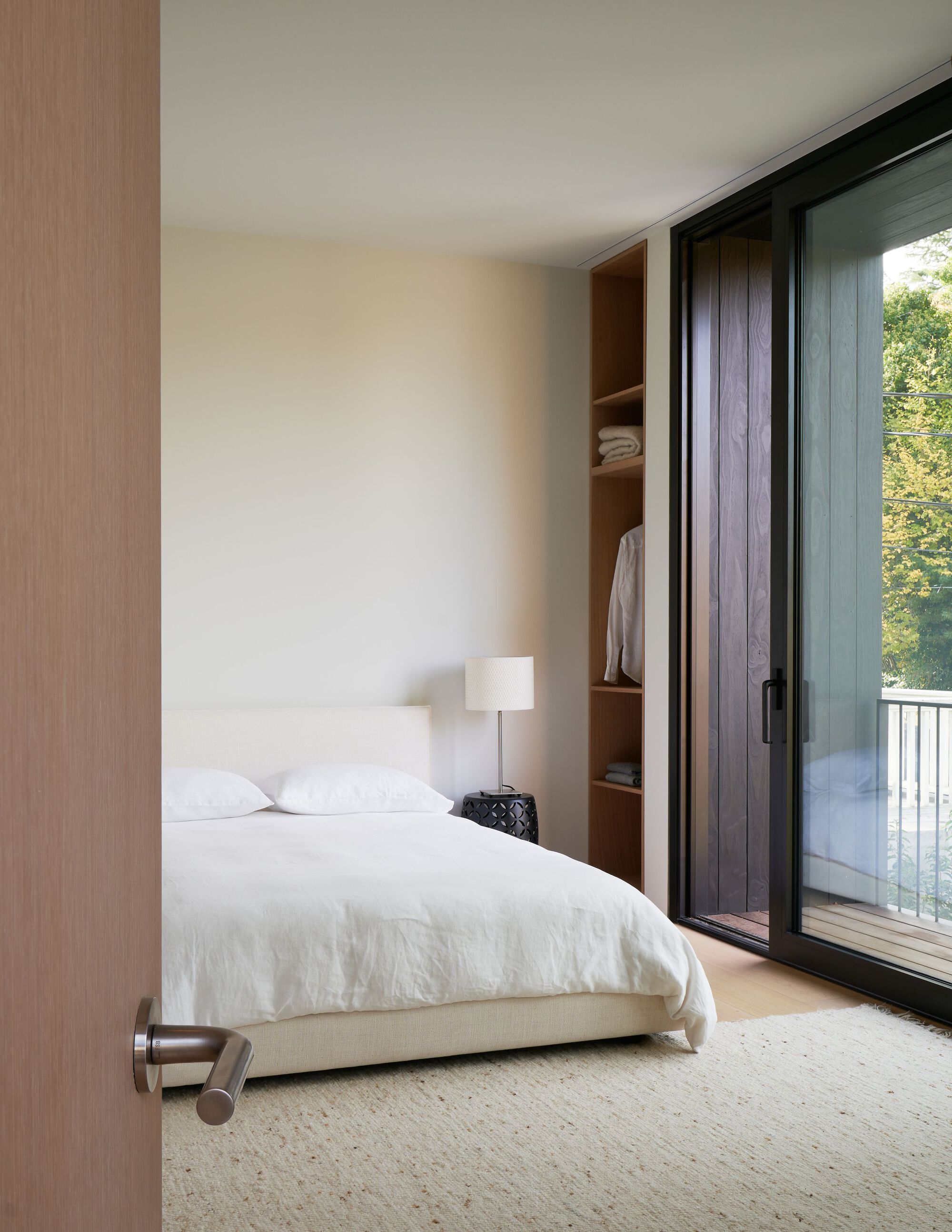 Galeria de Casa Madrona / Daniel Toole Architecture + Carsten Stinn ...