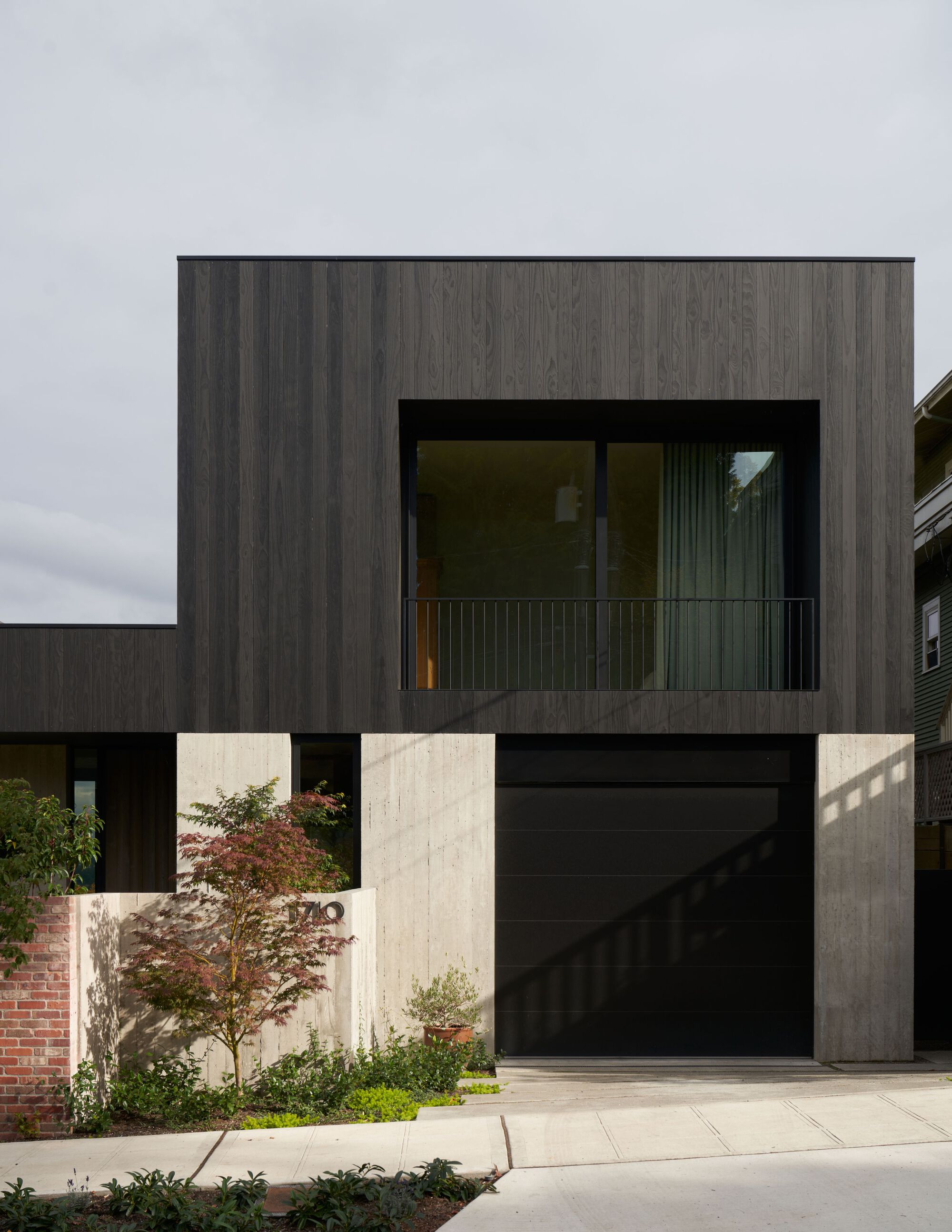Galeria de Casa Madrona / Daniel Toole Architecture + Carsten Stinn ...