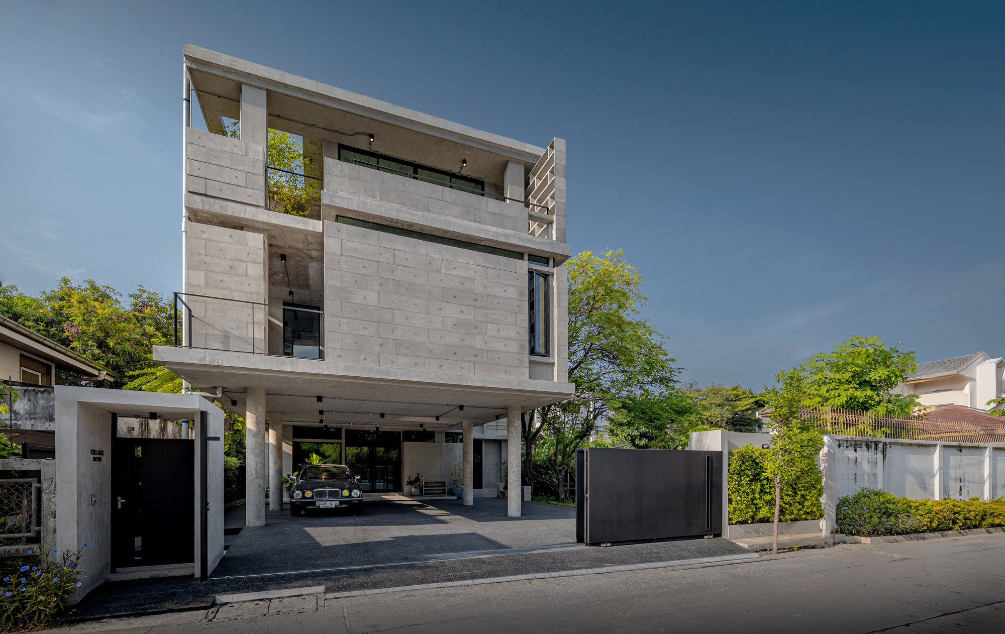 Gallery of Concrete Collage Office / COLLAGE DESIGN STUDIO - 6