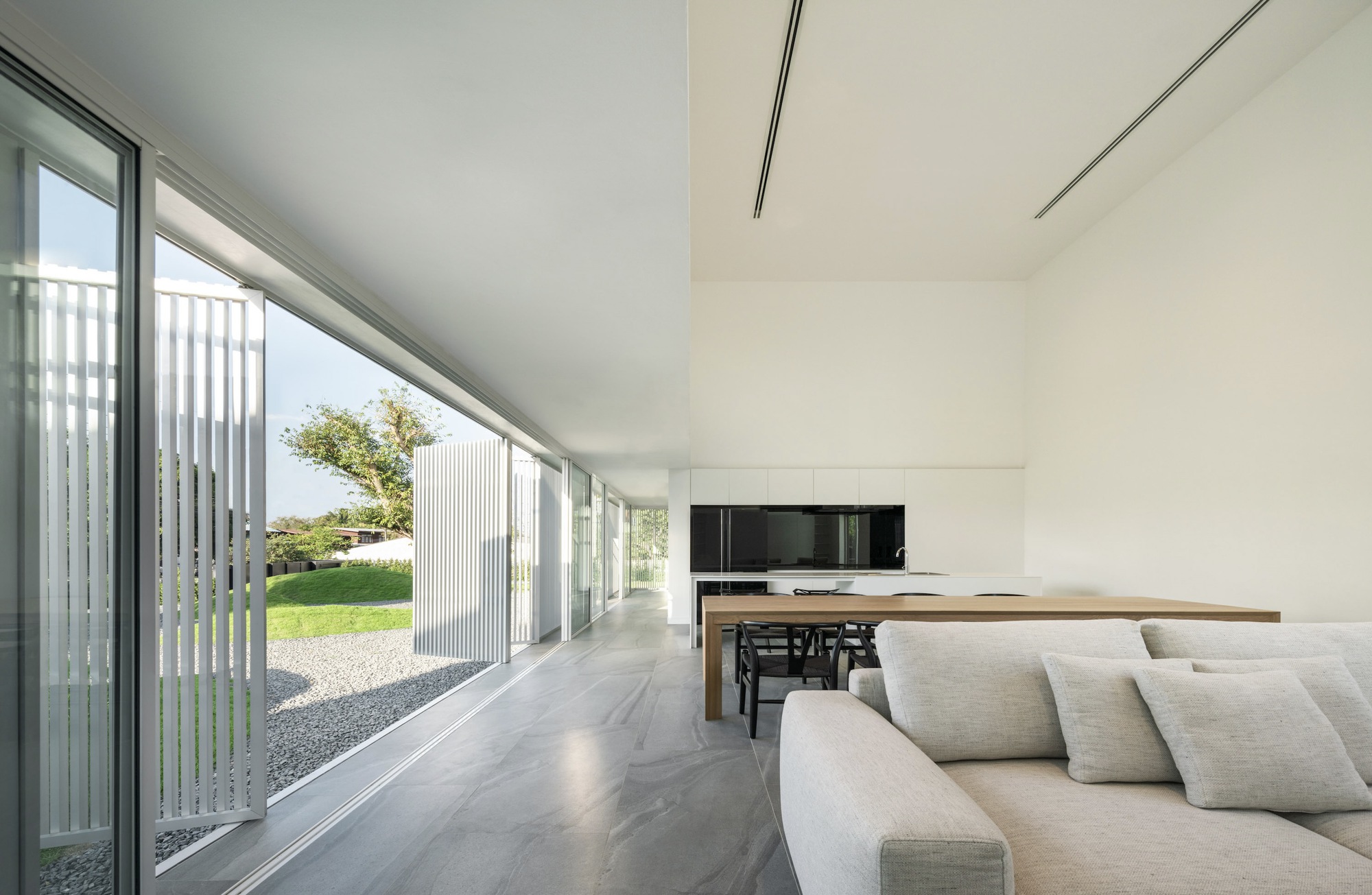 Gallery of Dew House / Ayutt and Associates Design - 23