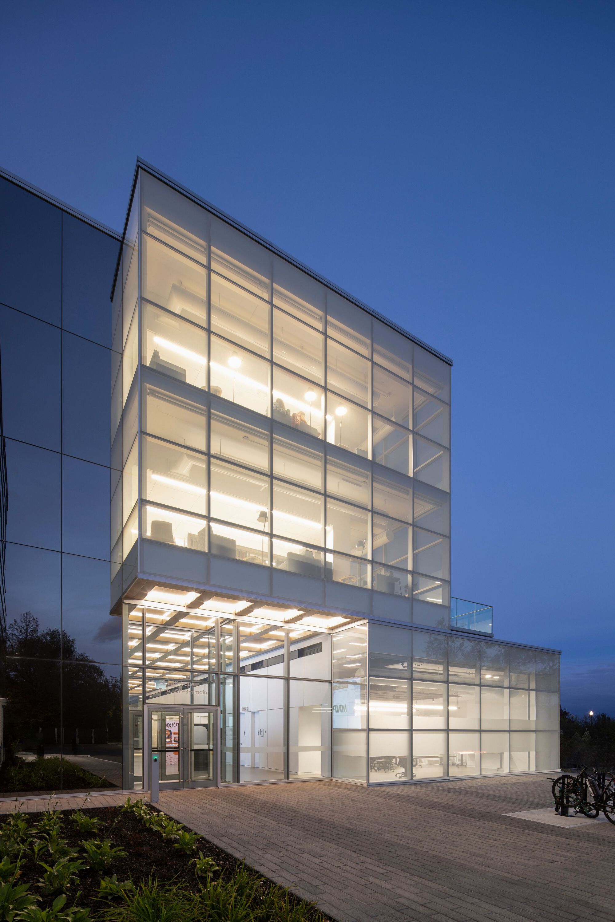 Gallery of T-A-St-Germain Library / ACDF Architecture - 7