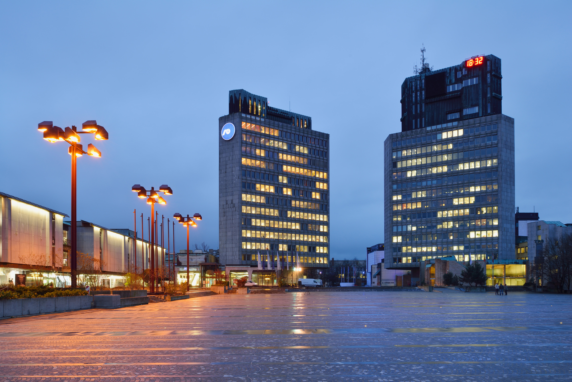 Gallery of AD Classics: Republic Square / Edvard Ravnikar - 31