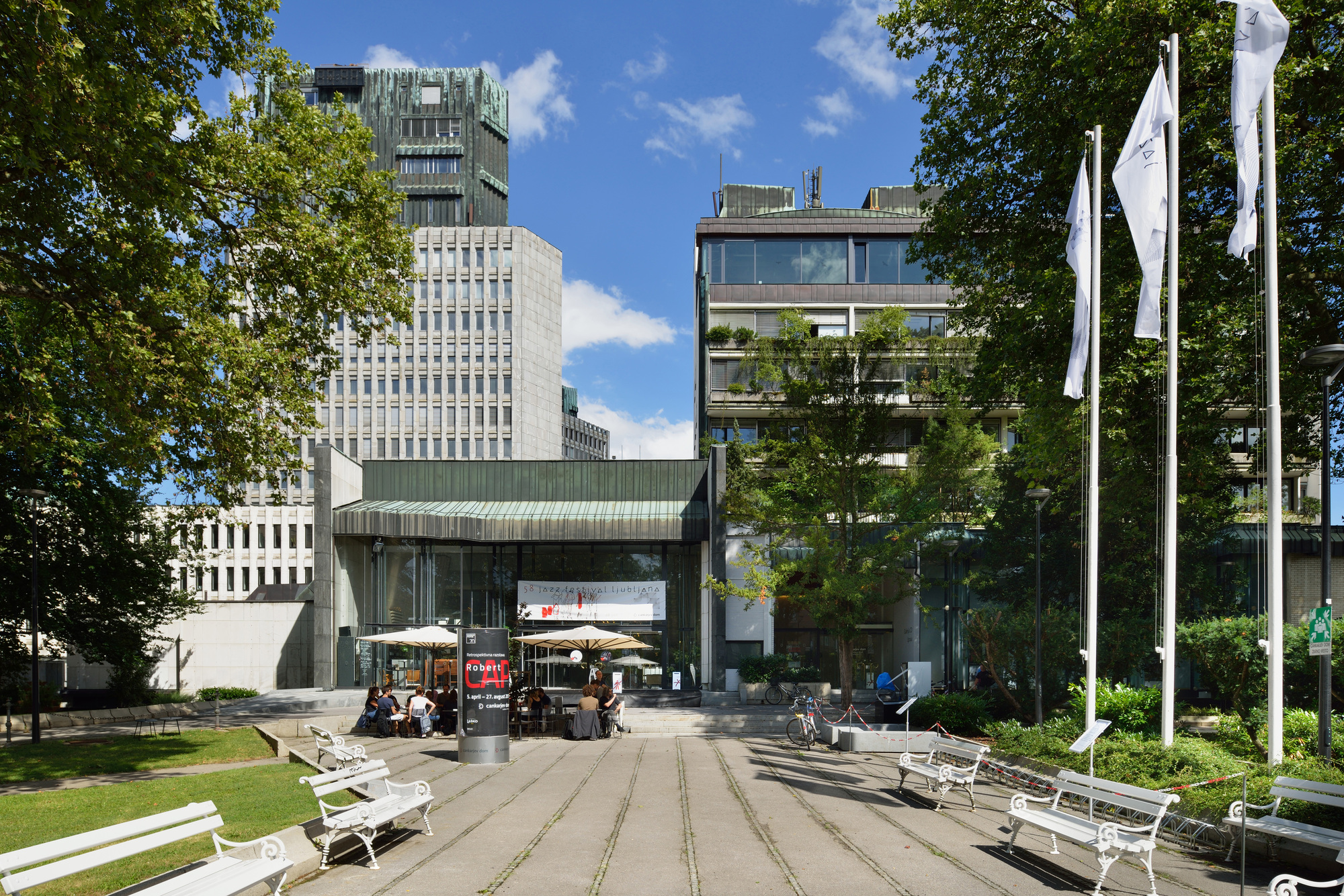 Gallery of AD Classics: Republic Square / Edvard Ravnikar - 4