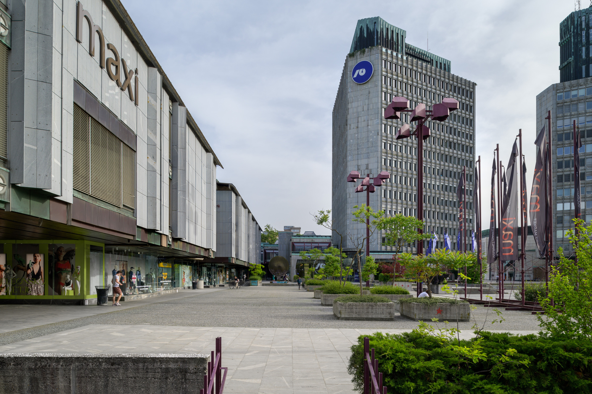 Gallery of AD Classics: Republic Square / Edvard Ravnikar - 13