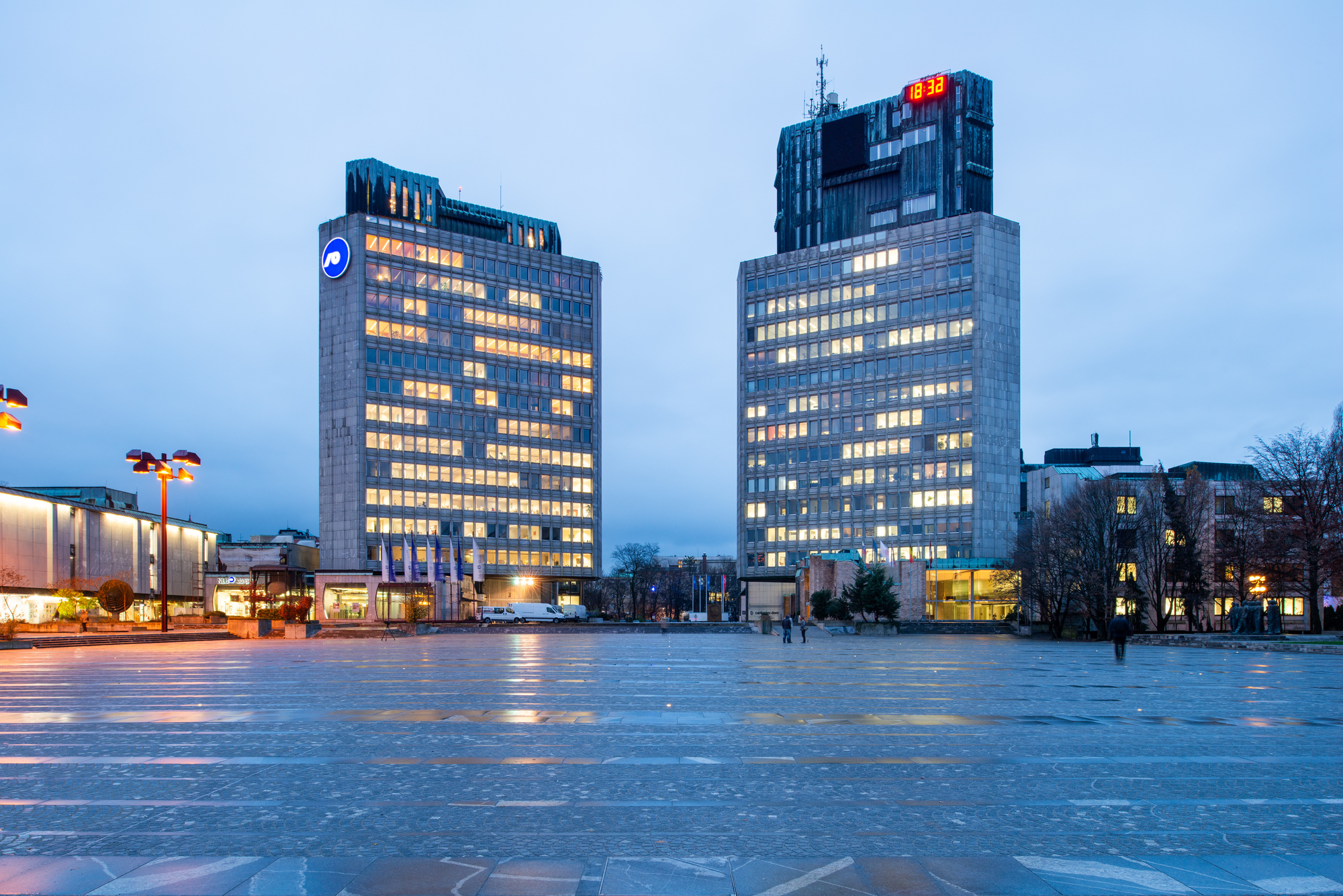 Gallery of AD Classics: Republic Square / Edvard Ravnikar - 5