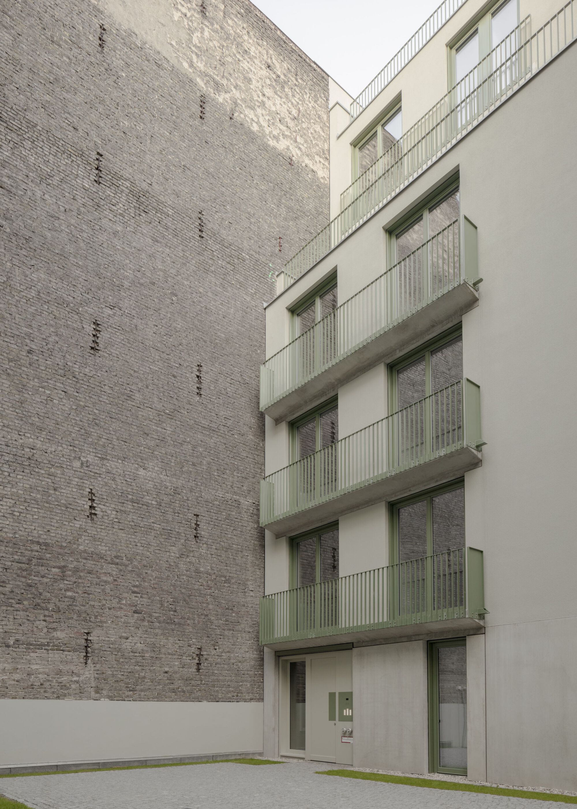 Gallery of Fasanen 36 Apartment Block / CAMA A - 42