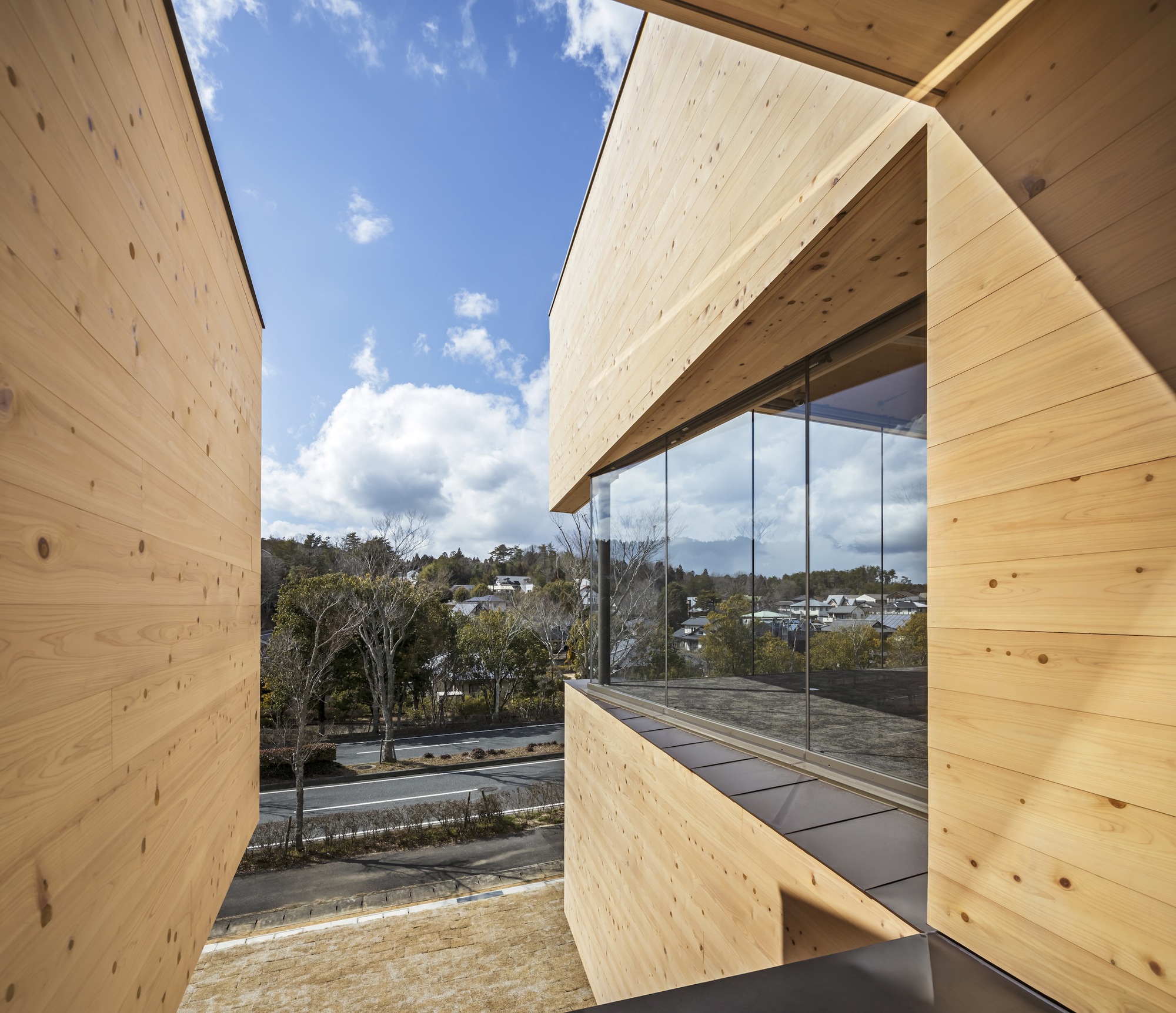 Gallery of Kibi Kogen N Square / Kengo Kuma & Associates - 11