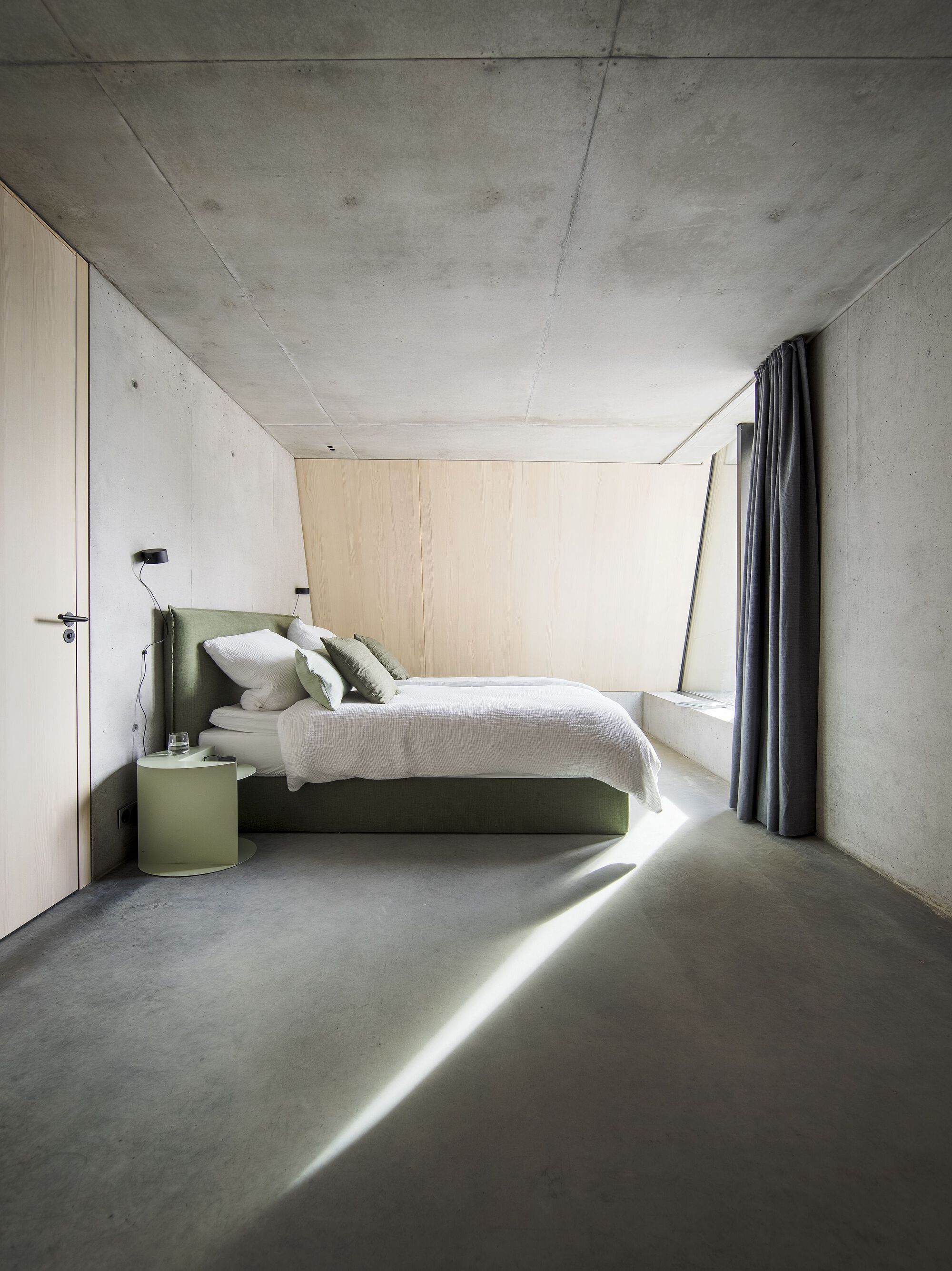 Gallery of VA House / Sebastian David Büscher - 15