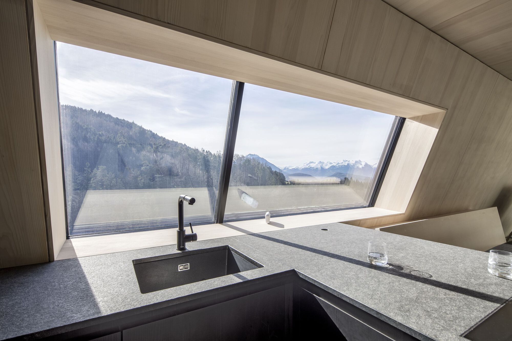 Gallery of VA House / Sebastian David Büscher - 22