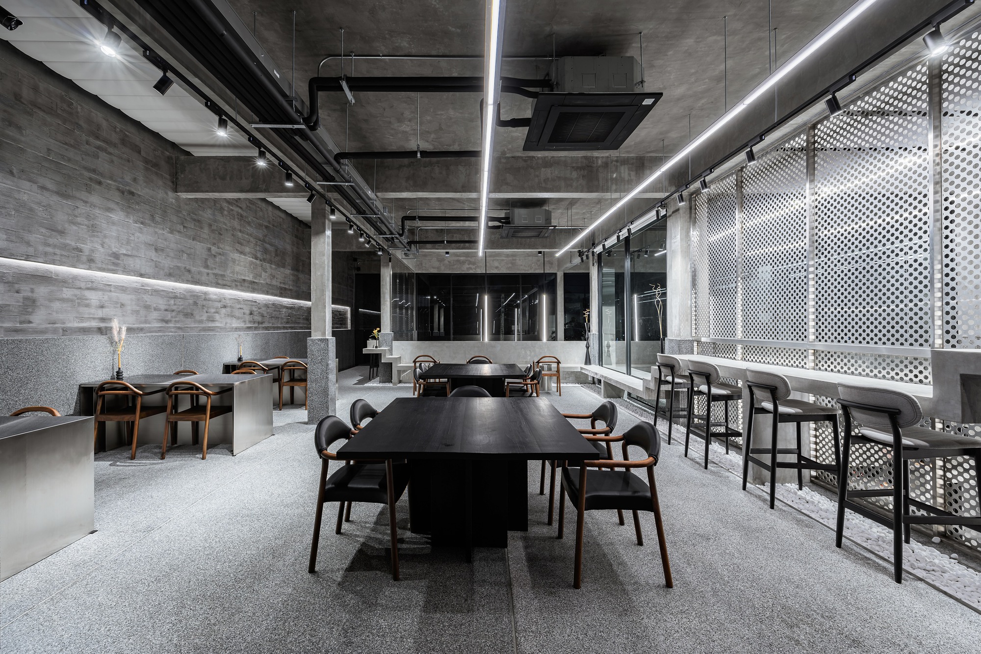Gallery of Phuffle Restaurant and Café / Too.architects - 3